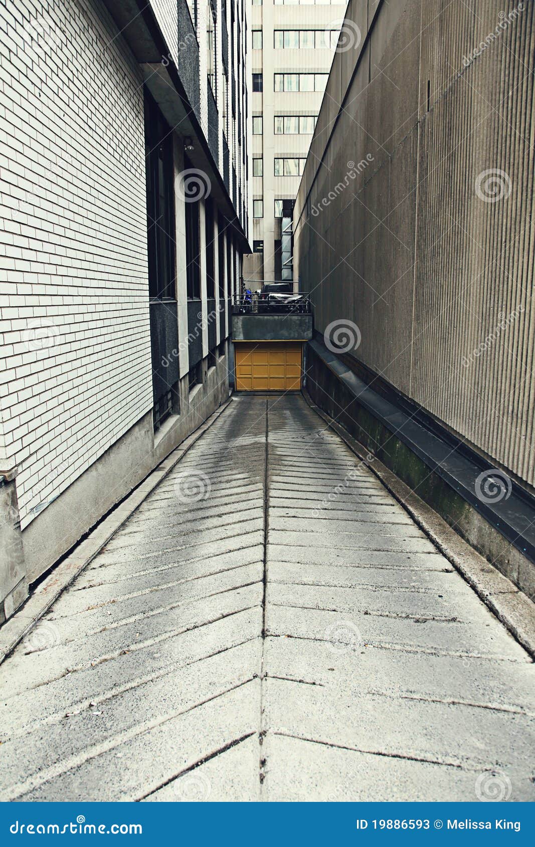 Alleyway stock image. Image of narrow, alleyway, confined - 19886593