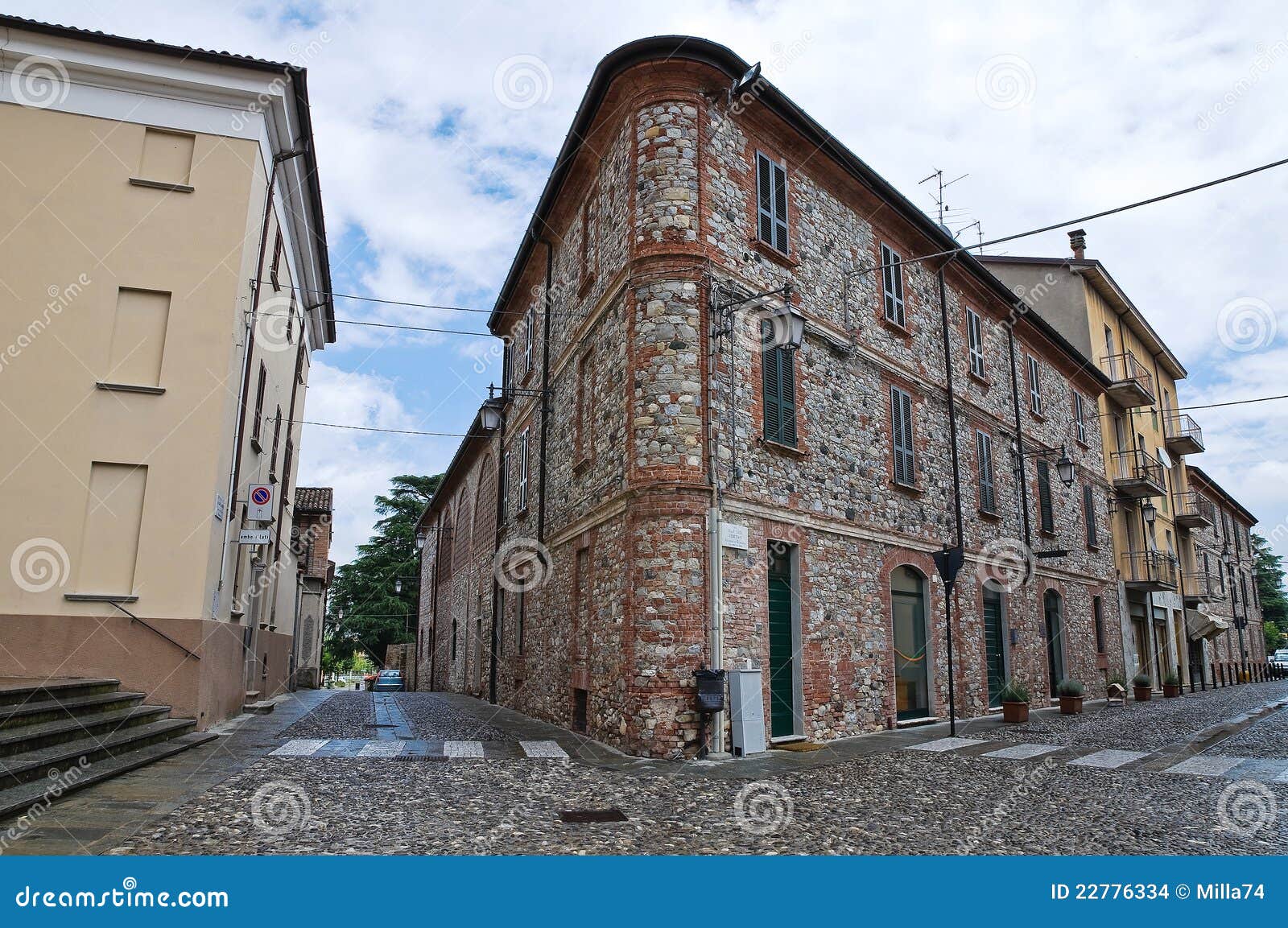 Alleyway. Rivergaro. L'Emilia Romagna. L'Italia. Fotografia Stock ...