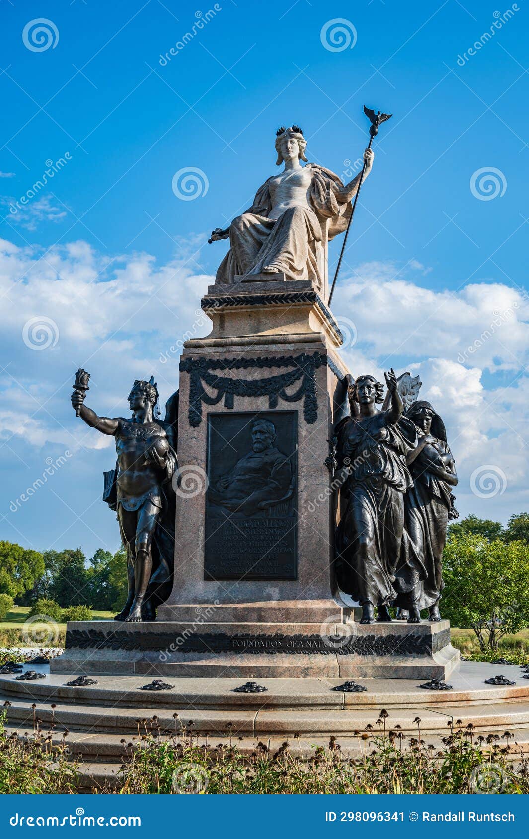 Allison Monument at the Iowa State Capitol Editorial Photo - Image of ...
