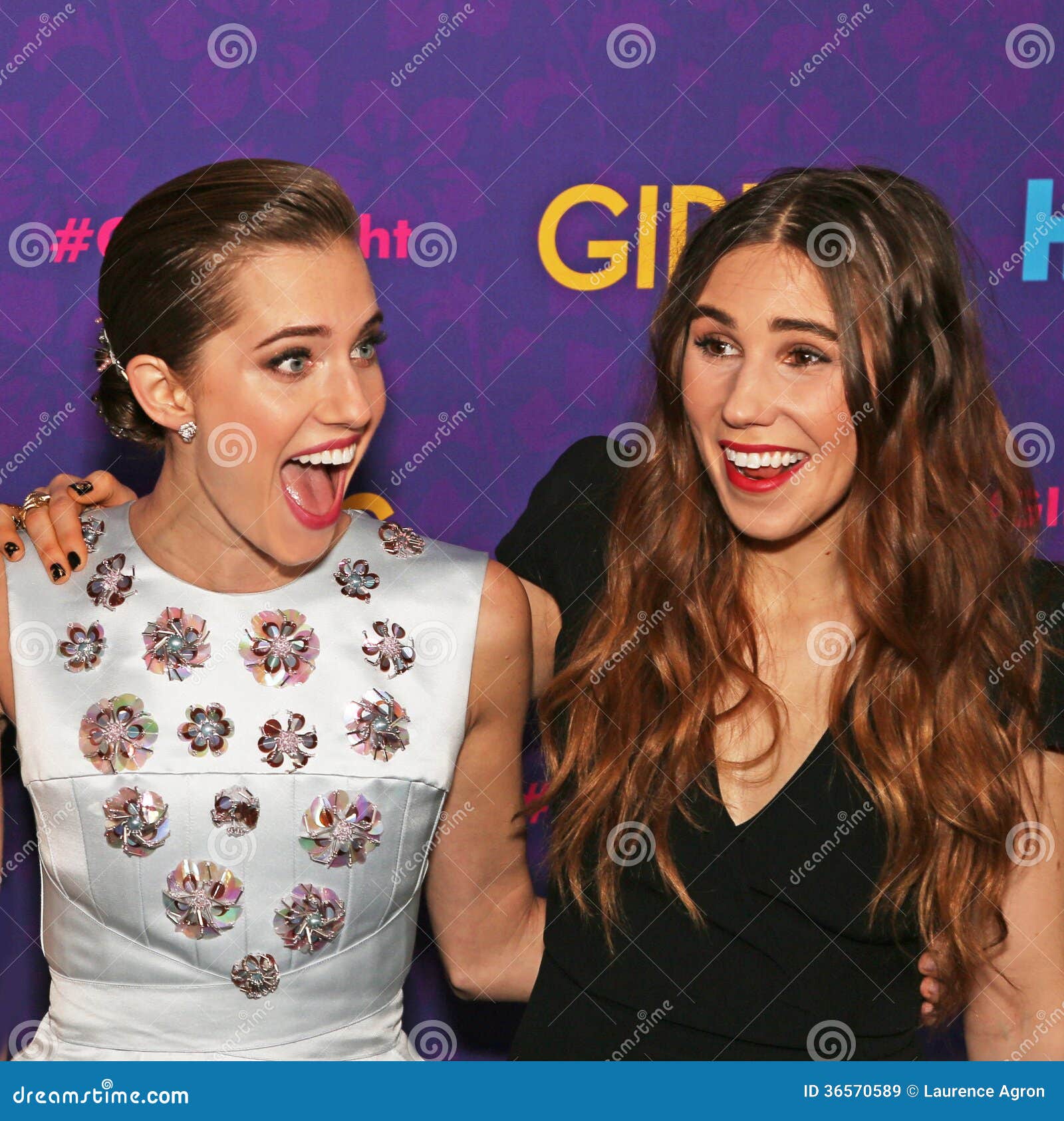 Allison Williams E Zosia Mamet Immagine Stock Editoriale - Immagine di ...