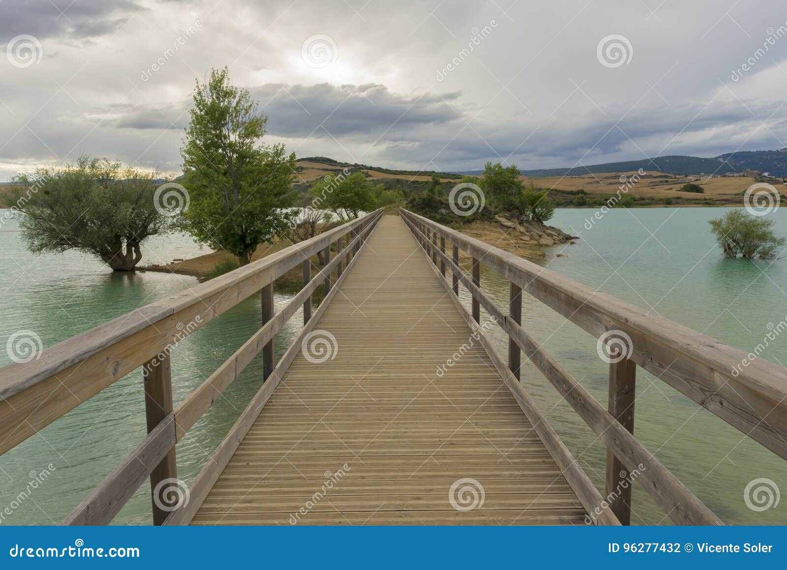 The Alloz Reservoir in Lerate Stock Photo - Image of travel, blue: 96277432