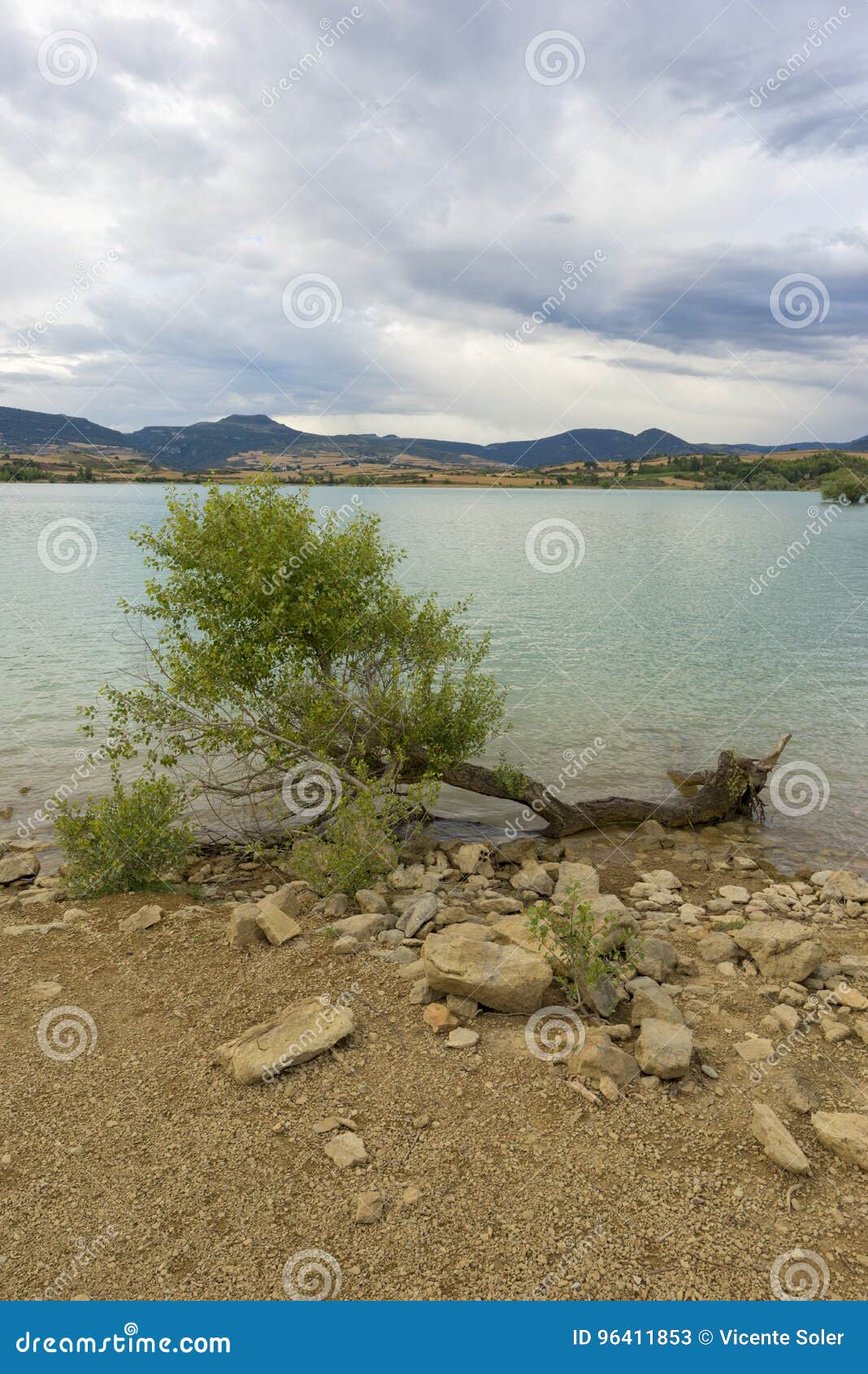 The Alloz Reservoir in Lerate Stock Image - Image of nature, mountain ...