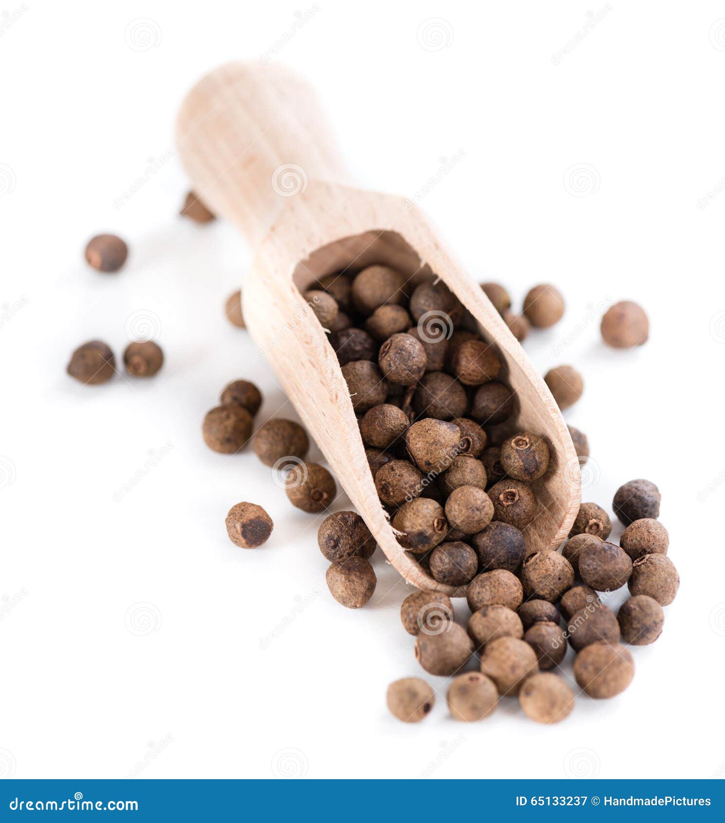 Allspice (isolated on White) Stock Image - Image of pimento, food: 65133237