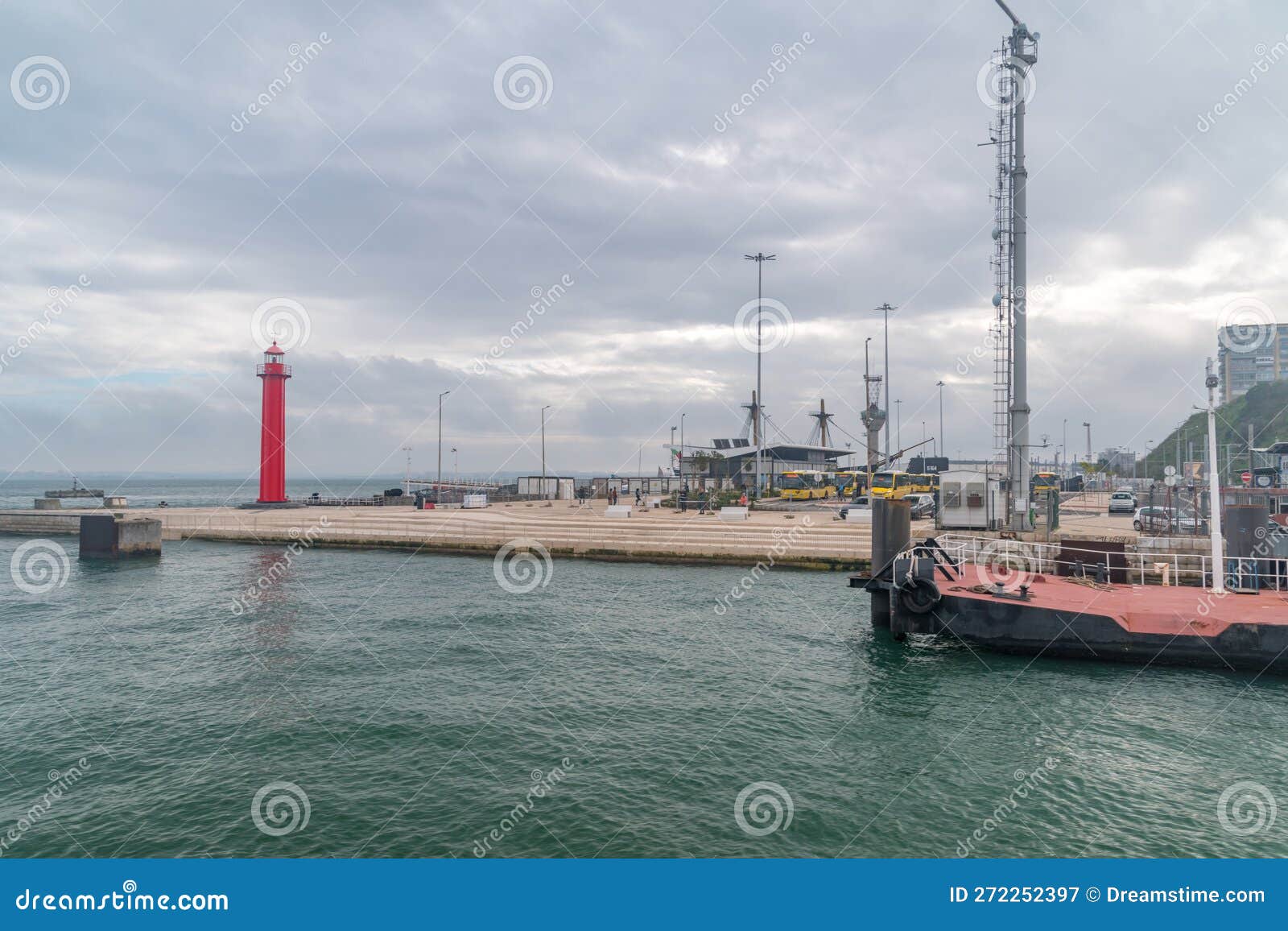Terminal in Cacilhas in Almada Editorial Photography - Image of outdoor ...