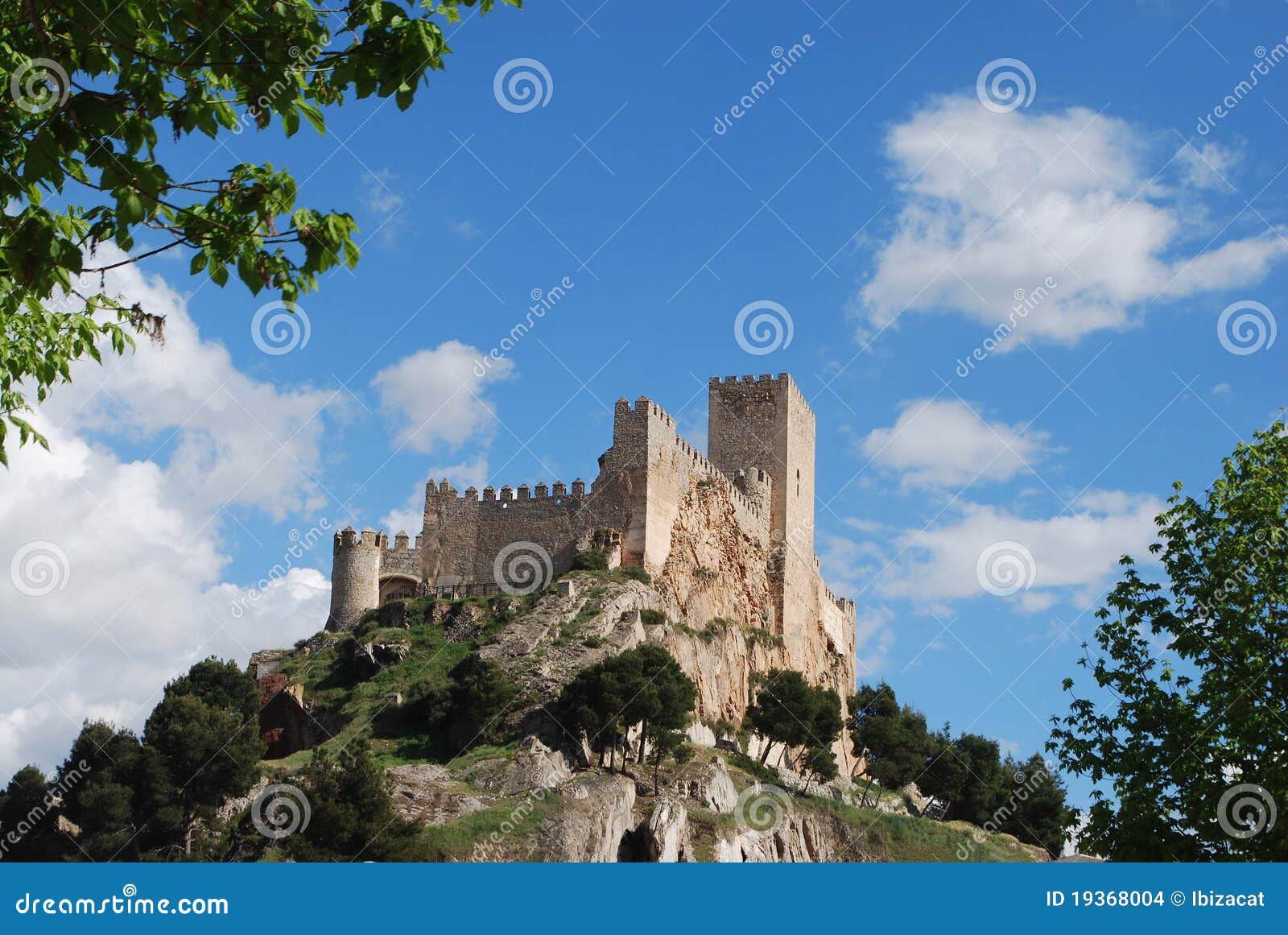 Almansa castle stock photo. Image of defense, towers - 19368004