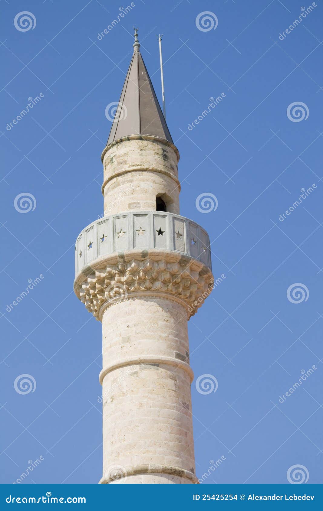 Alminar foto de archivo. Imagen de minarete, mezquita - 25425254