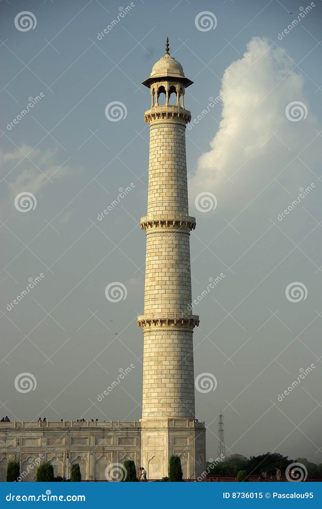 Alminar Del Taj Mahal, La India Imagen de archivo - Imagen de ...