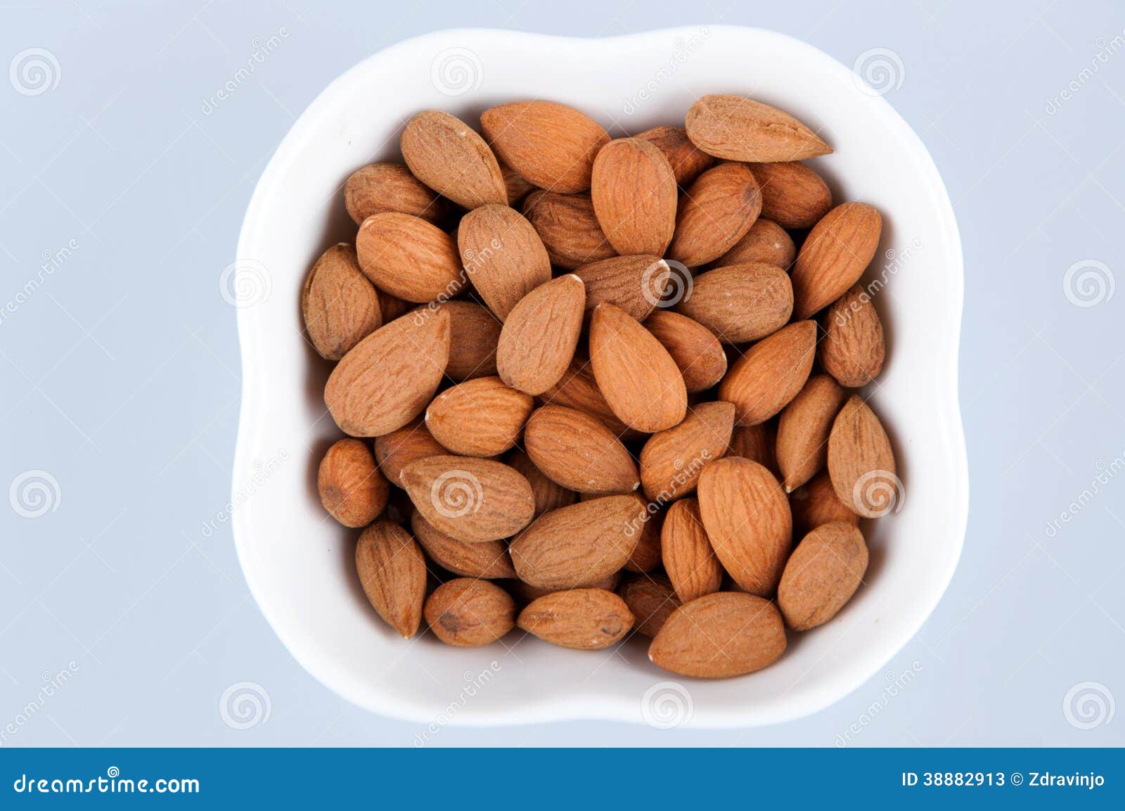 Almonds in a bowl stock image. Image of delicious, natural - 38882913