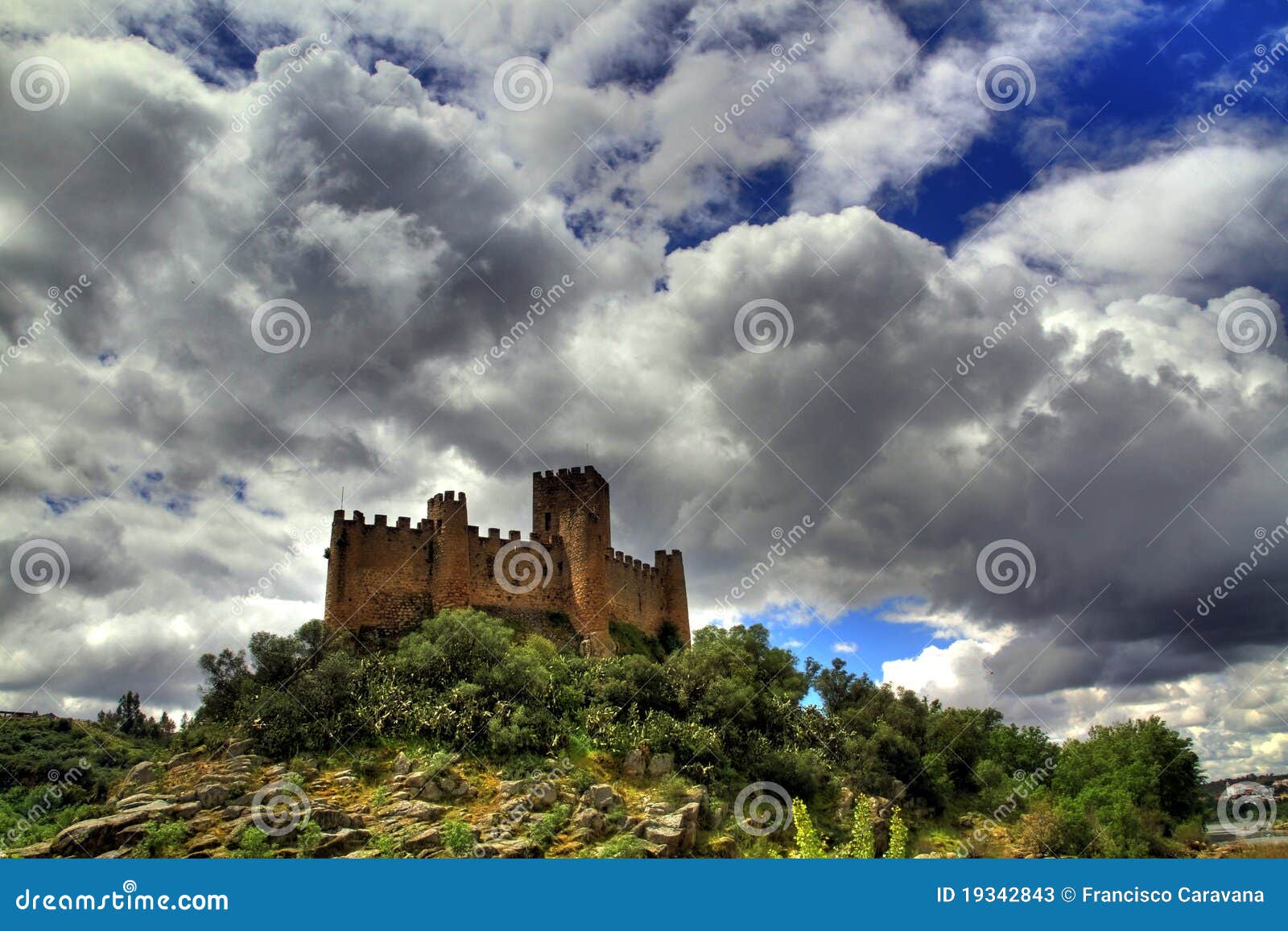 Almourol Castle stock image. Image of green, luxury, knight - 19342843