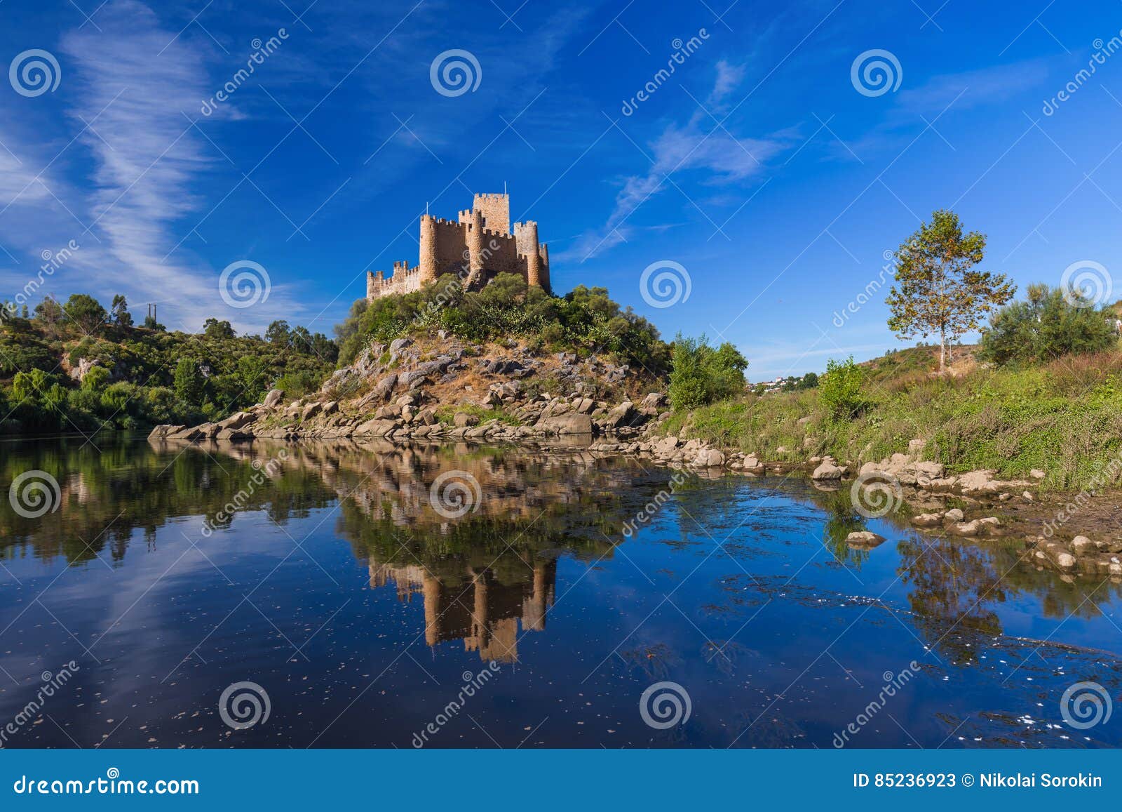 Almourol castle - Portugal stock image. Image of ancient - 85236923