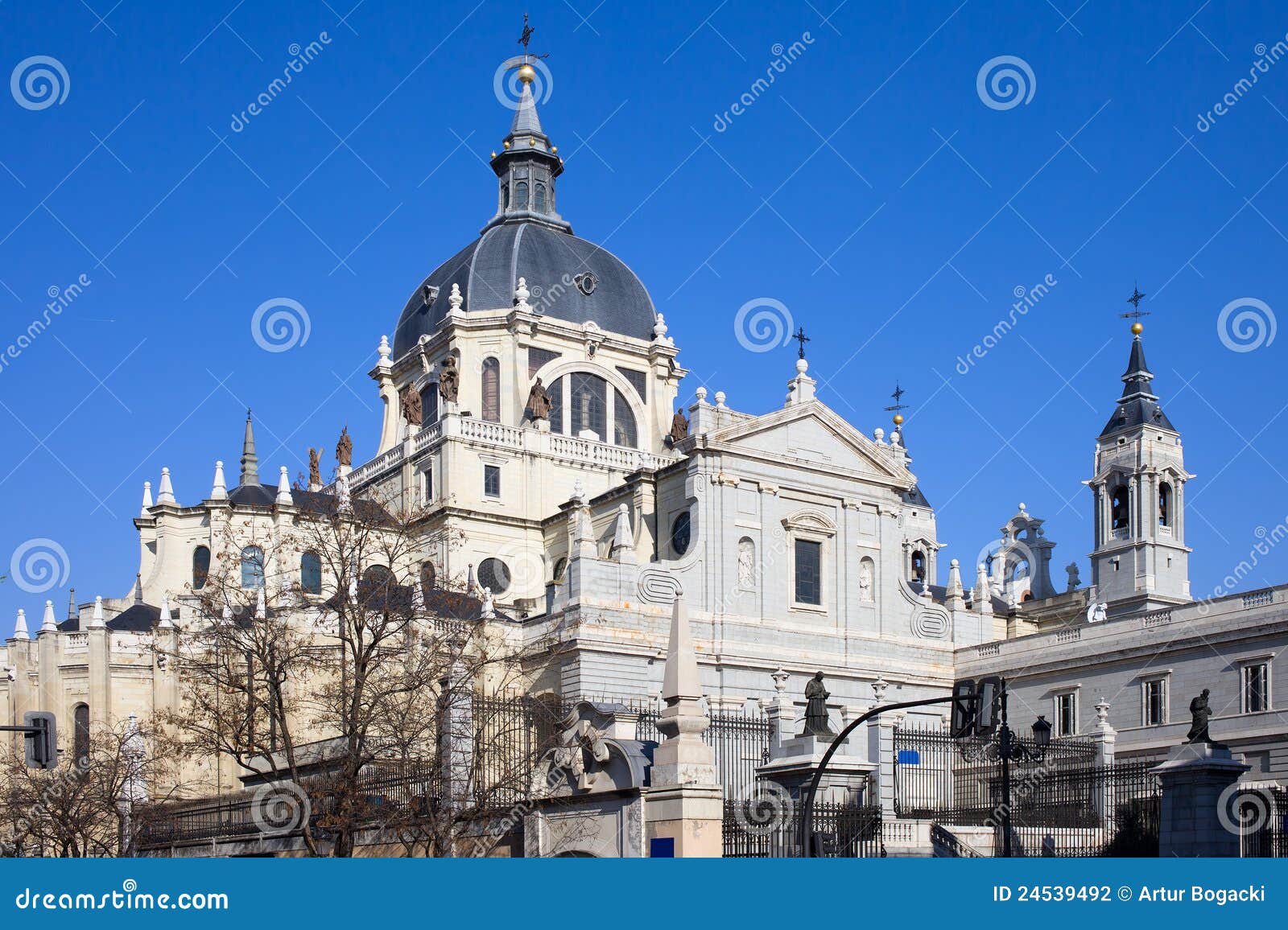 Almudena Cathedral in Madrid Stock Photo - Image of spain, church: 24539492