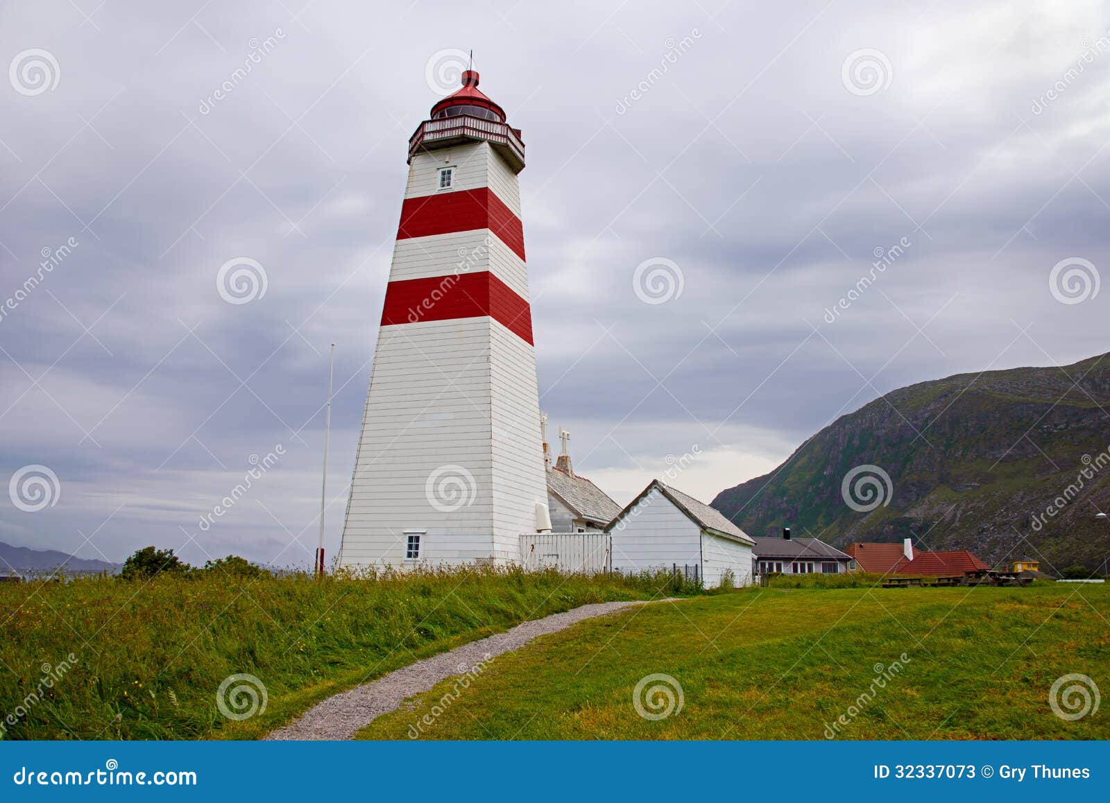 Alnes lighthouse 2 stock image. Image of landscape, norway - 32337073