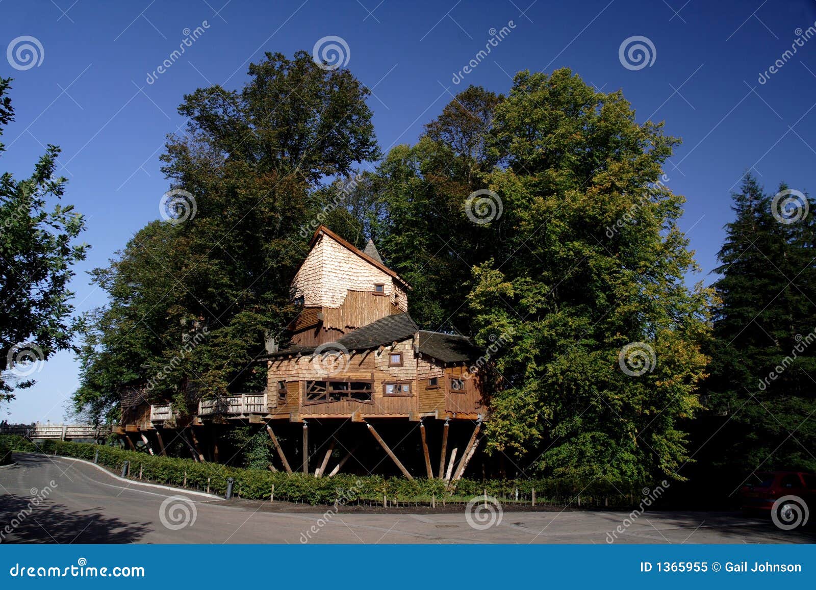Alnwick Garden Treehouse stock image. Image of architecture - 1365955