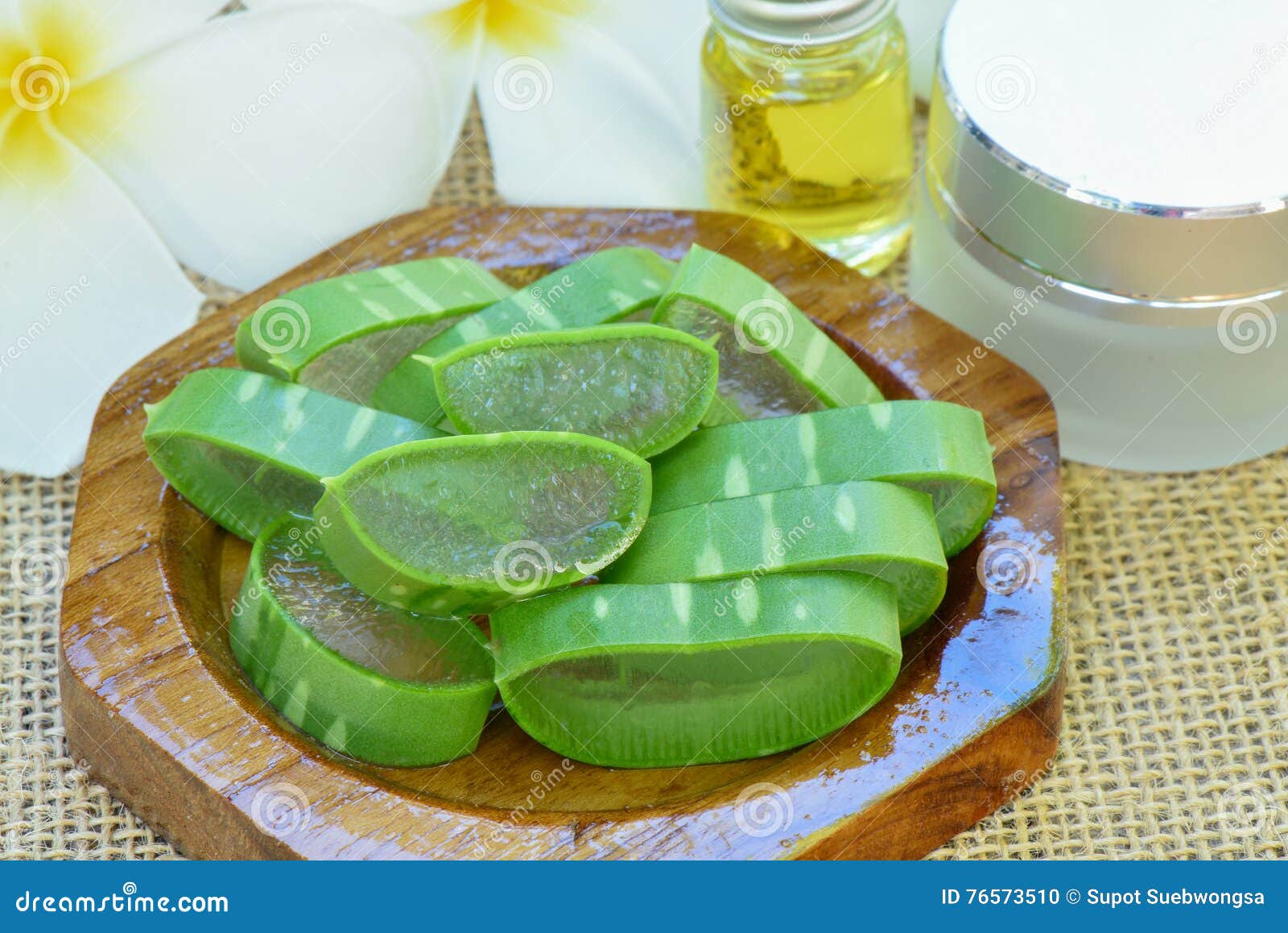 Aloe Vera Use in Spa for Skincare Stock Photo - Image of dermatology ...