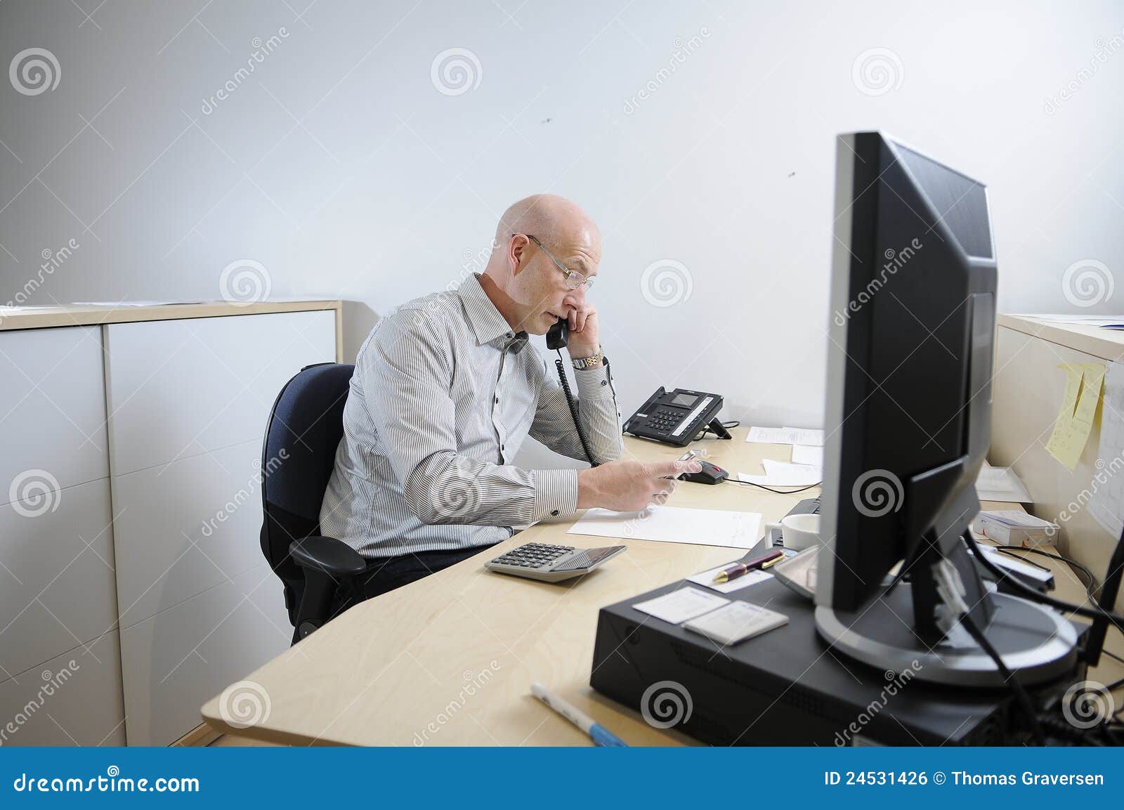 Alone at the office stock photo. Image of working, computer - 24531426