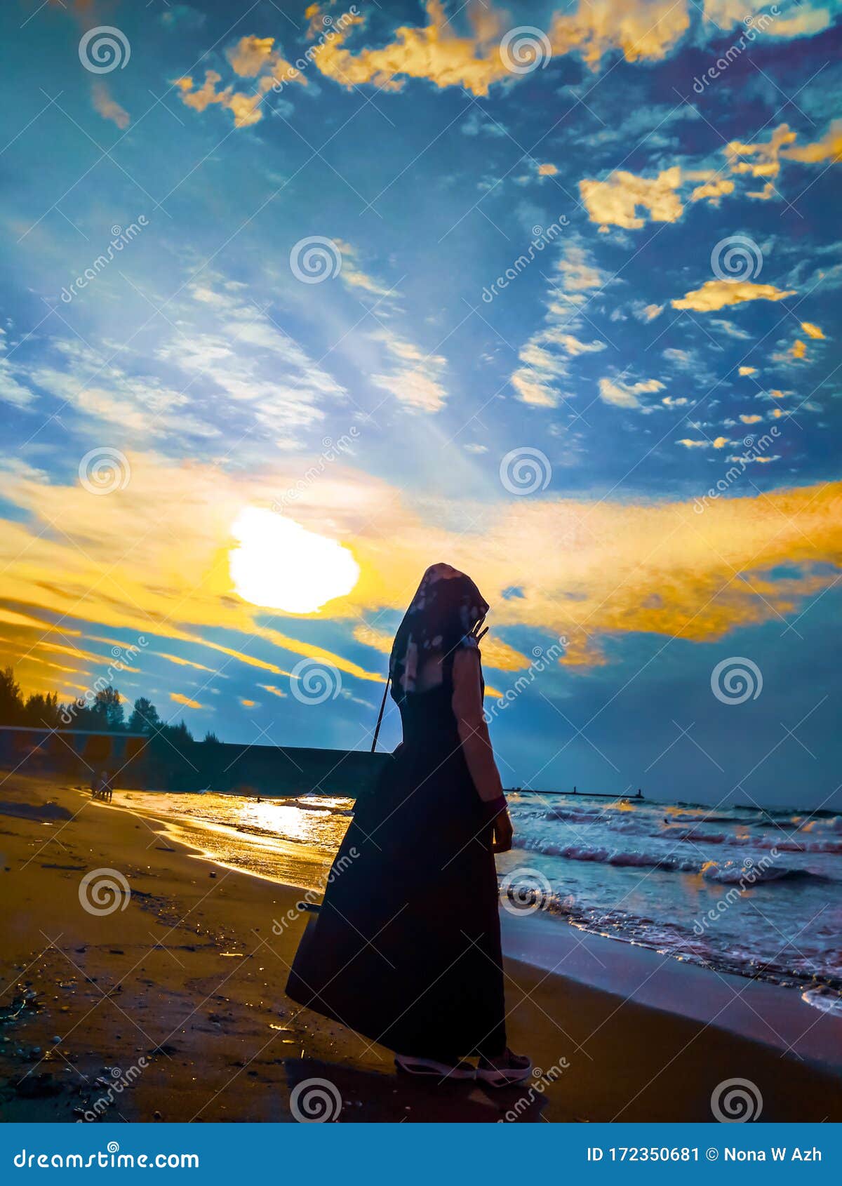 Alone Woman with Sunset. Sad Woman Stock Image - Image of alone, sunset ...