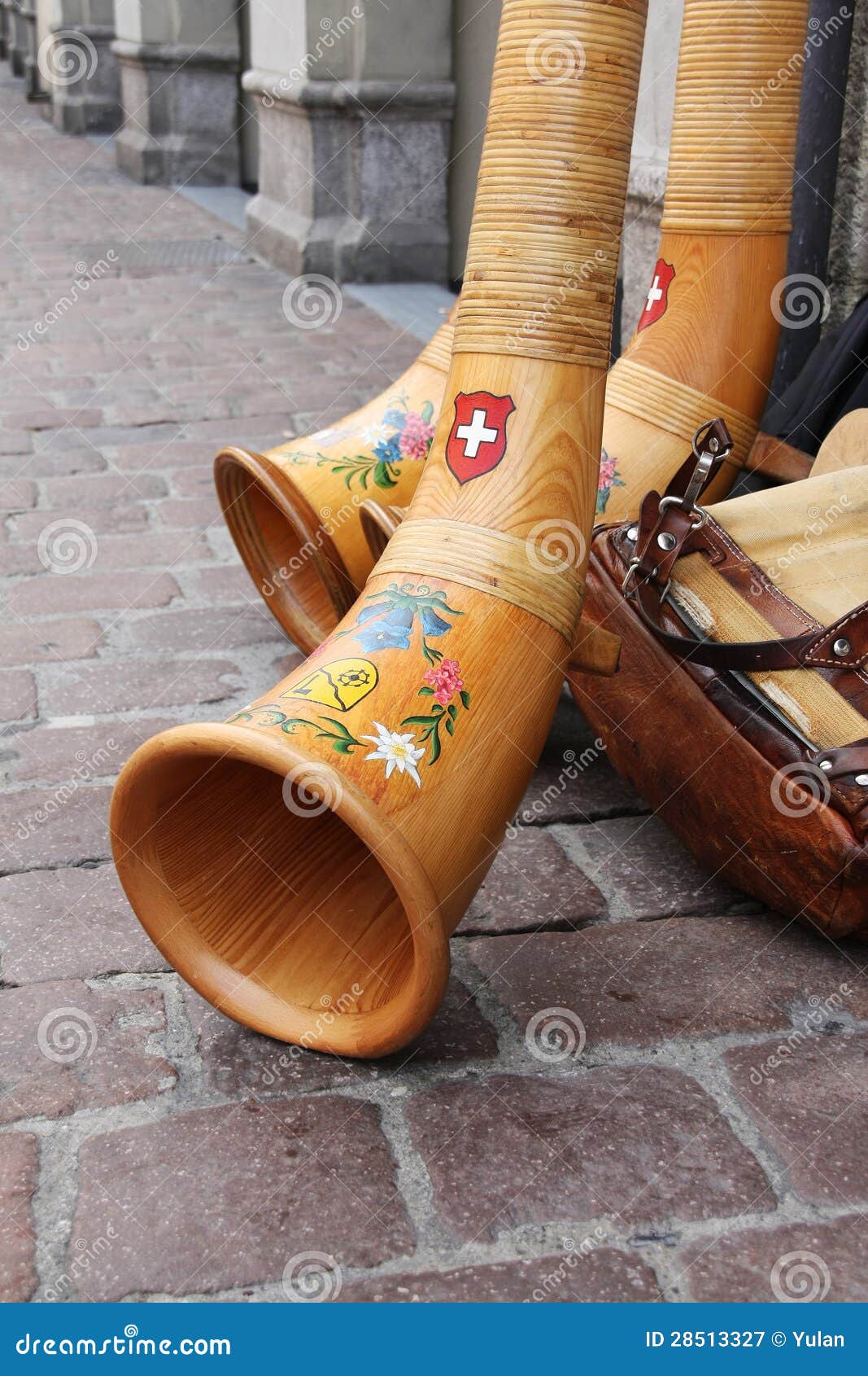 Alpenhorn stock image. Image of instrument, blowing, custom - 28513327