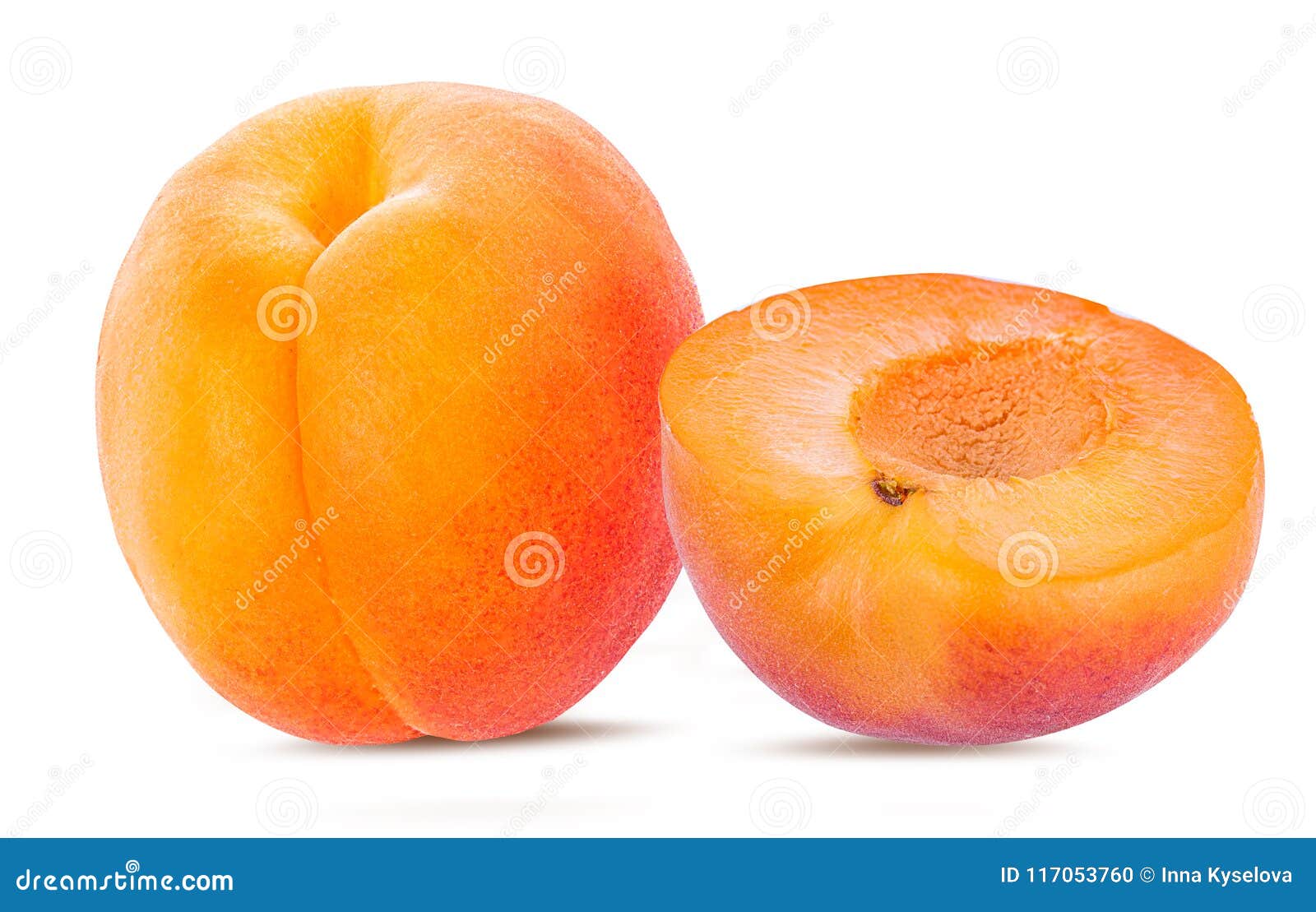 Alperce isolado no branco foto de stock. Imagem de orgânico - 117053760