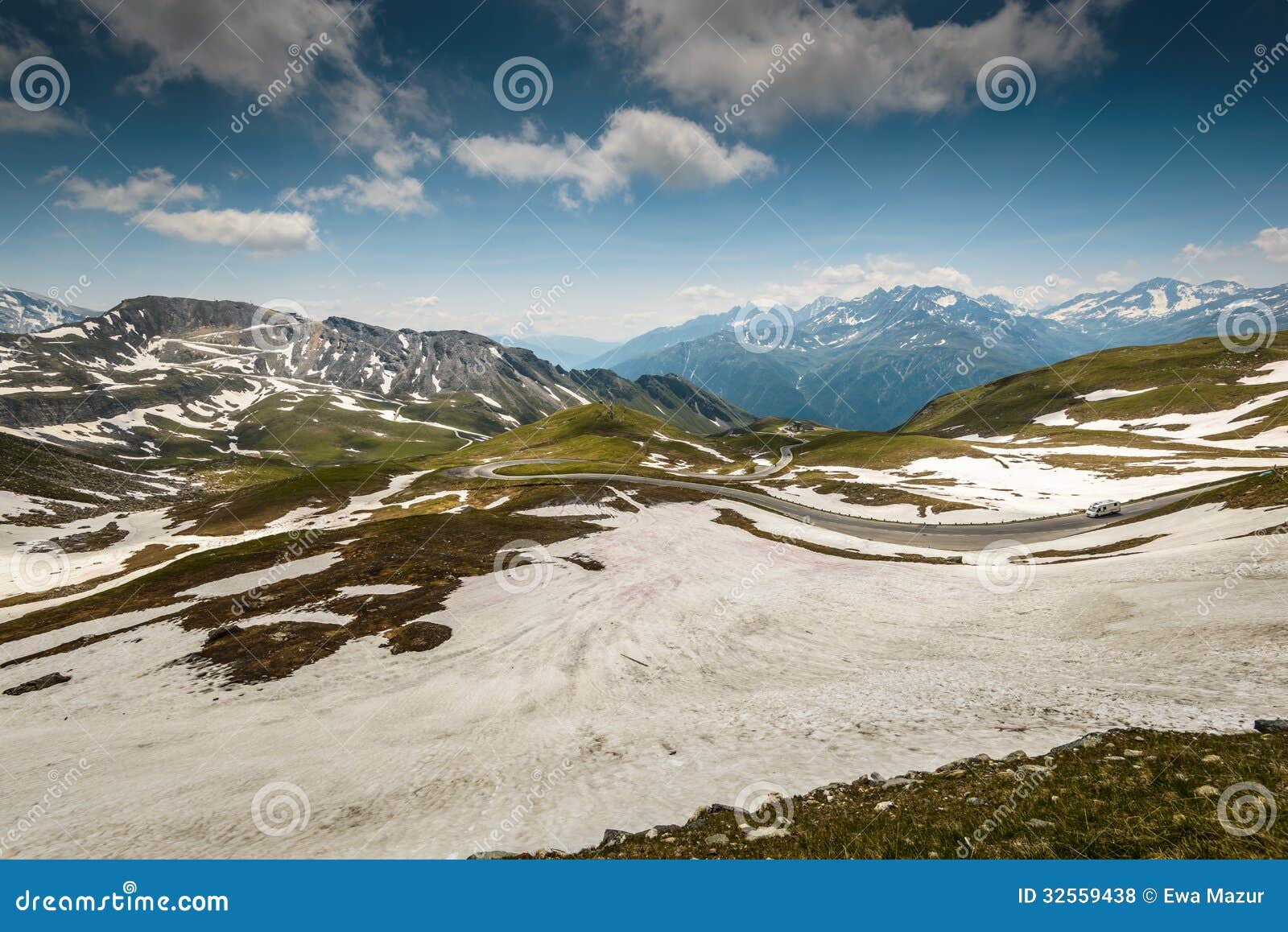 Alpi fotografia stock. Immagine di austria, asfalto, naturalizzato ...
