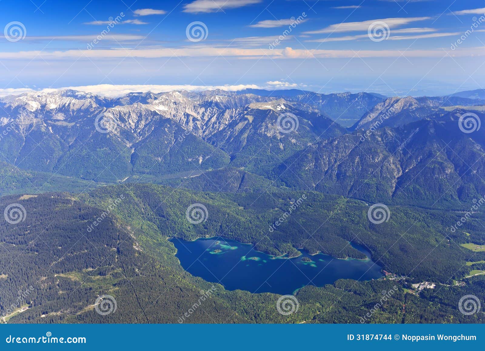 Alpi Del Lago E Della Baviera Eibsee Fotografia Stock - Immagine di ...