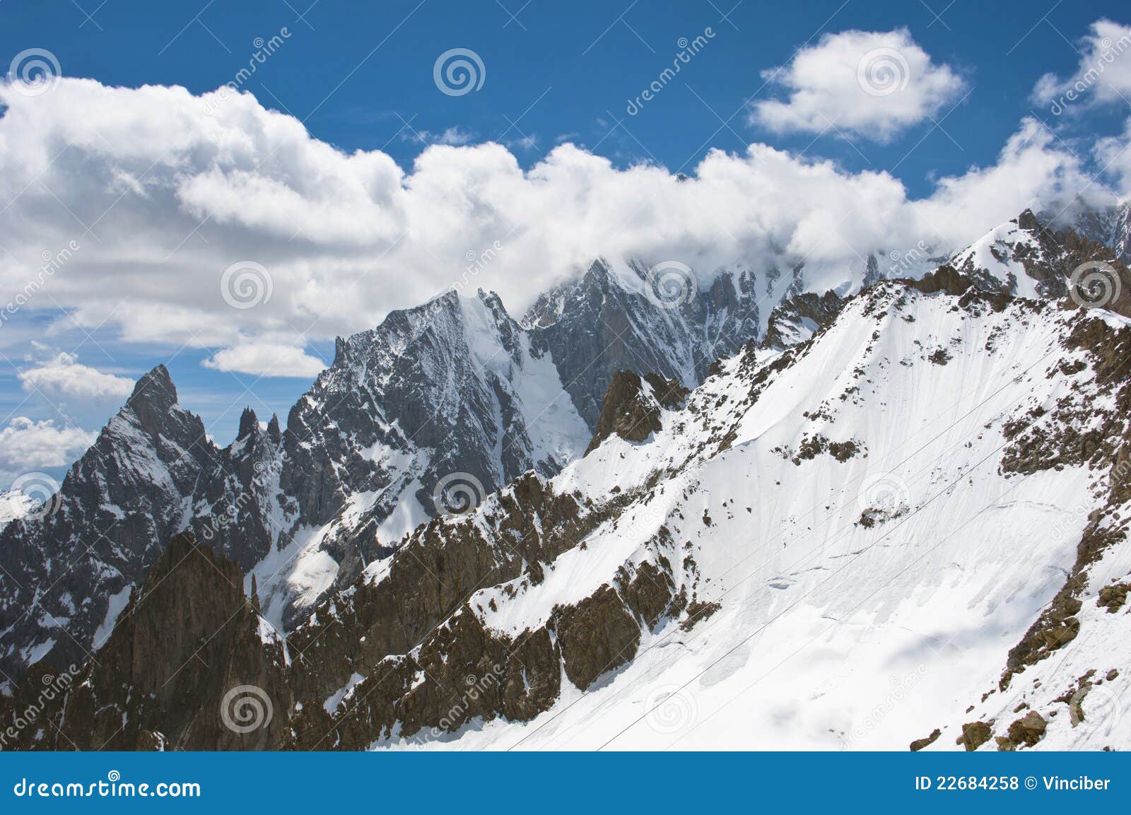 Alpi italiane fotografia stock. Immagine di turistico - 22684258