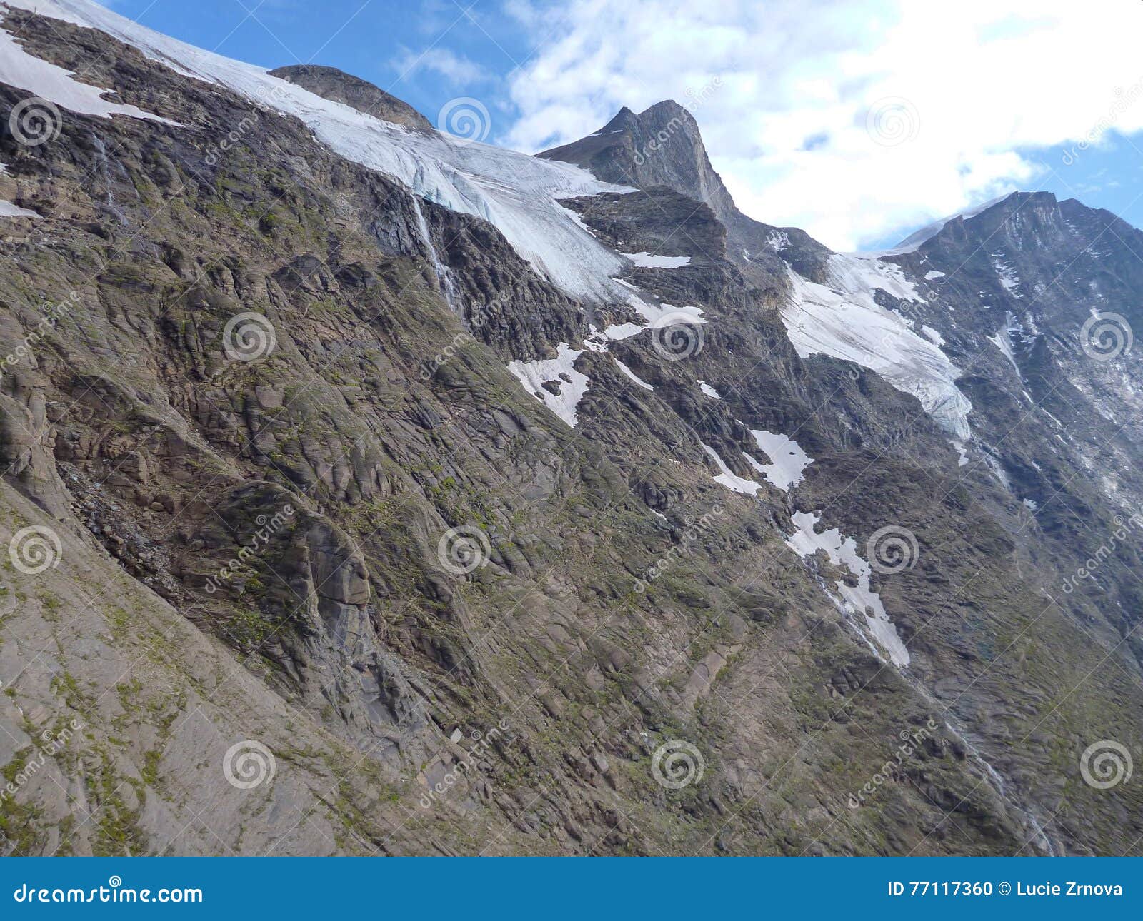 Alpiene Panorame in Het Eind Van De Zomer Stock Foto - Image of hoogte ...