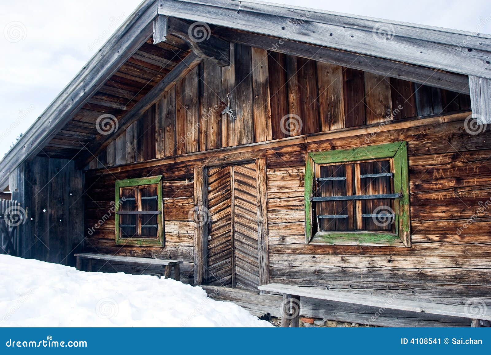Alpine cabin stock image. Image of snow, retreat, wooden - 4108541