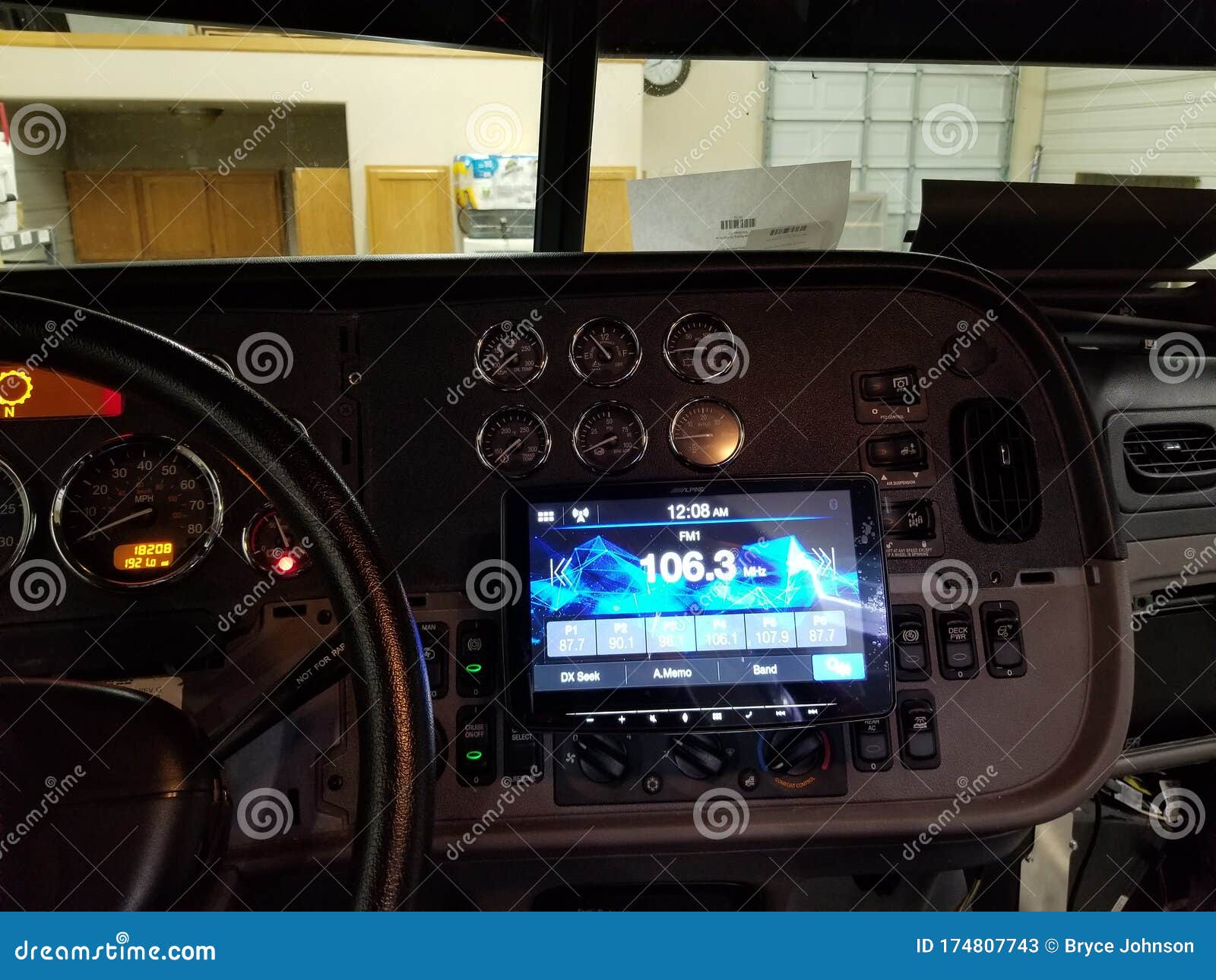 Alpine Halo 9 Inch Screen Peterbilt Editorial Stock Photo - Image of ...