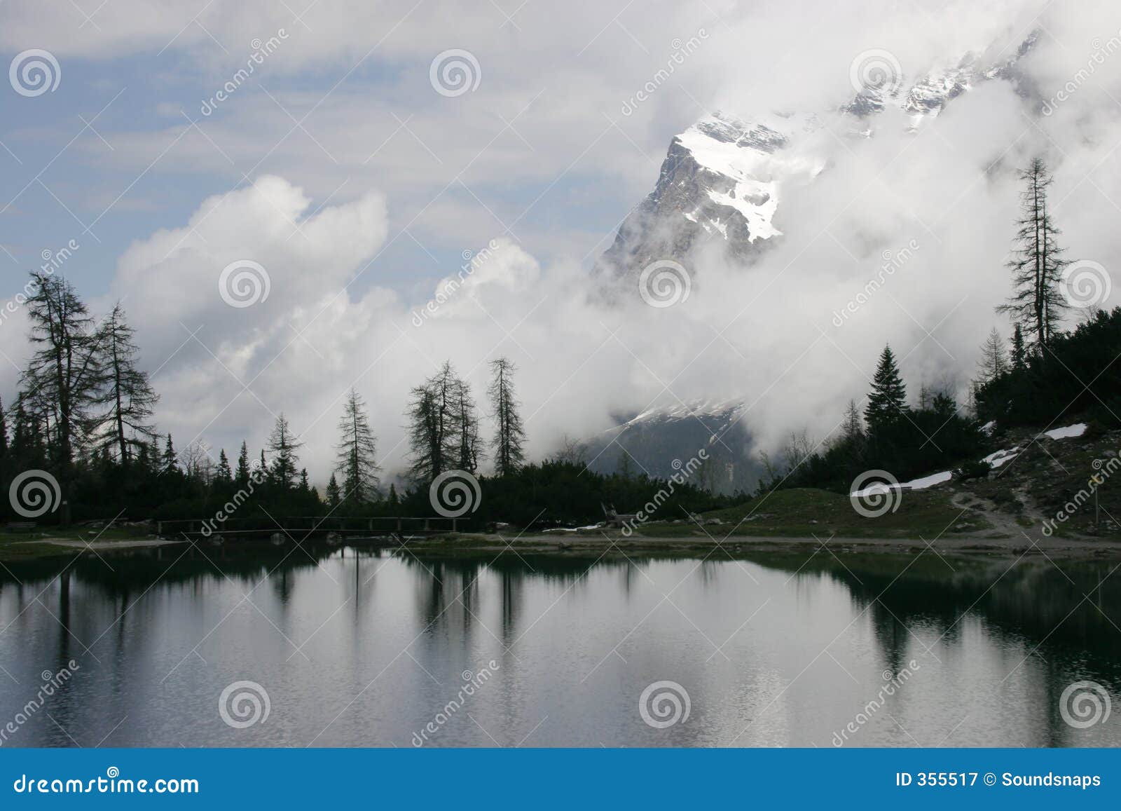 Alpine lake in winter stock image. Image of tirol, crisp - 355517