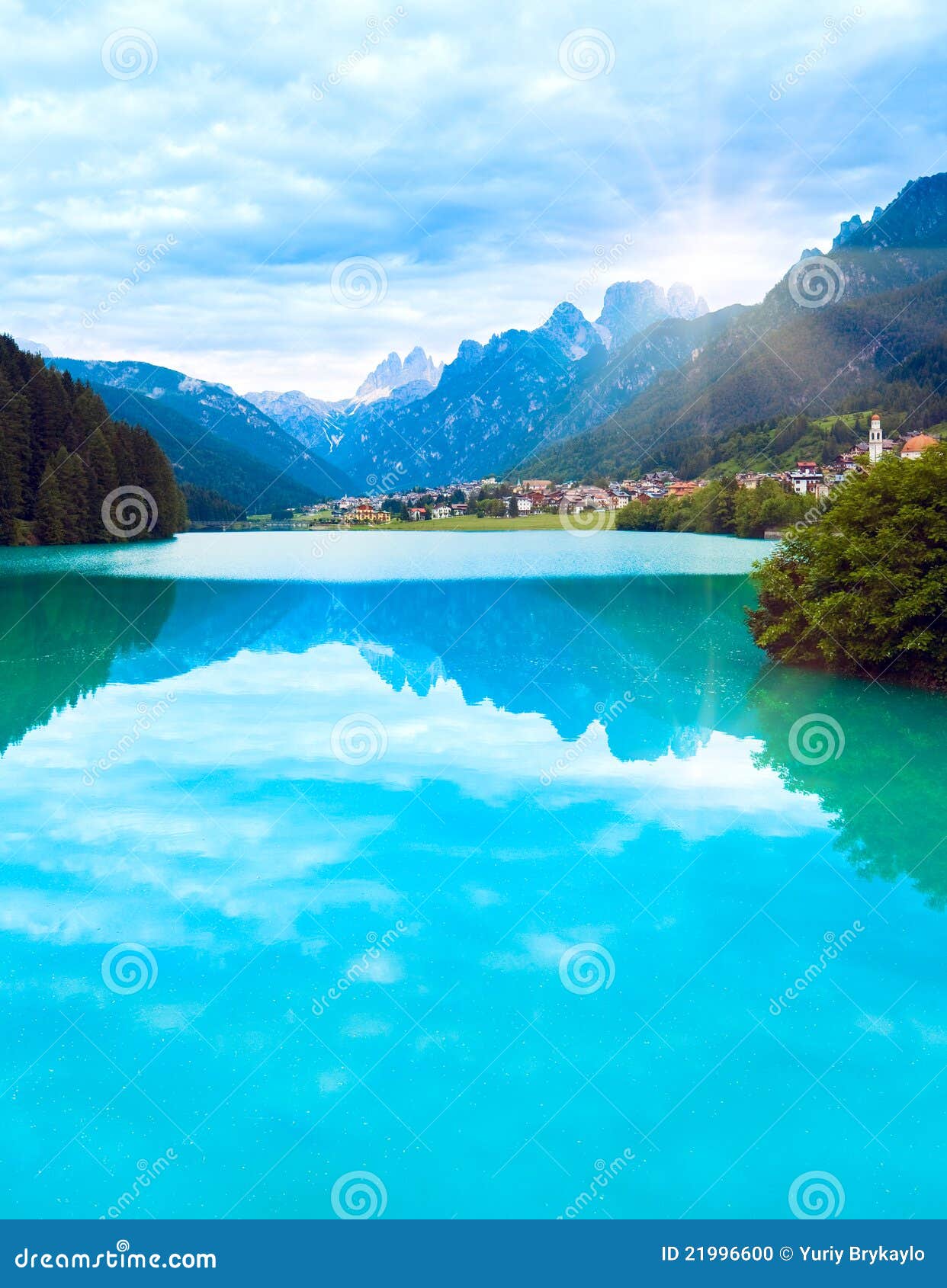 Alpine summer lake view stock photo. Image of italy, europe - 21996600