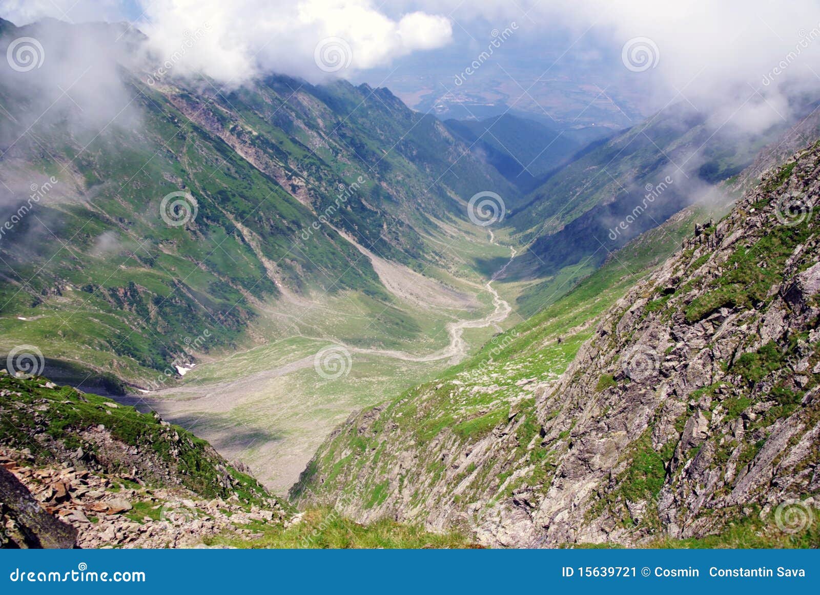 Alpine valley stock image. Image of altitude, natural - 15639721