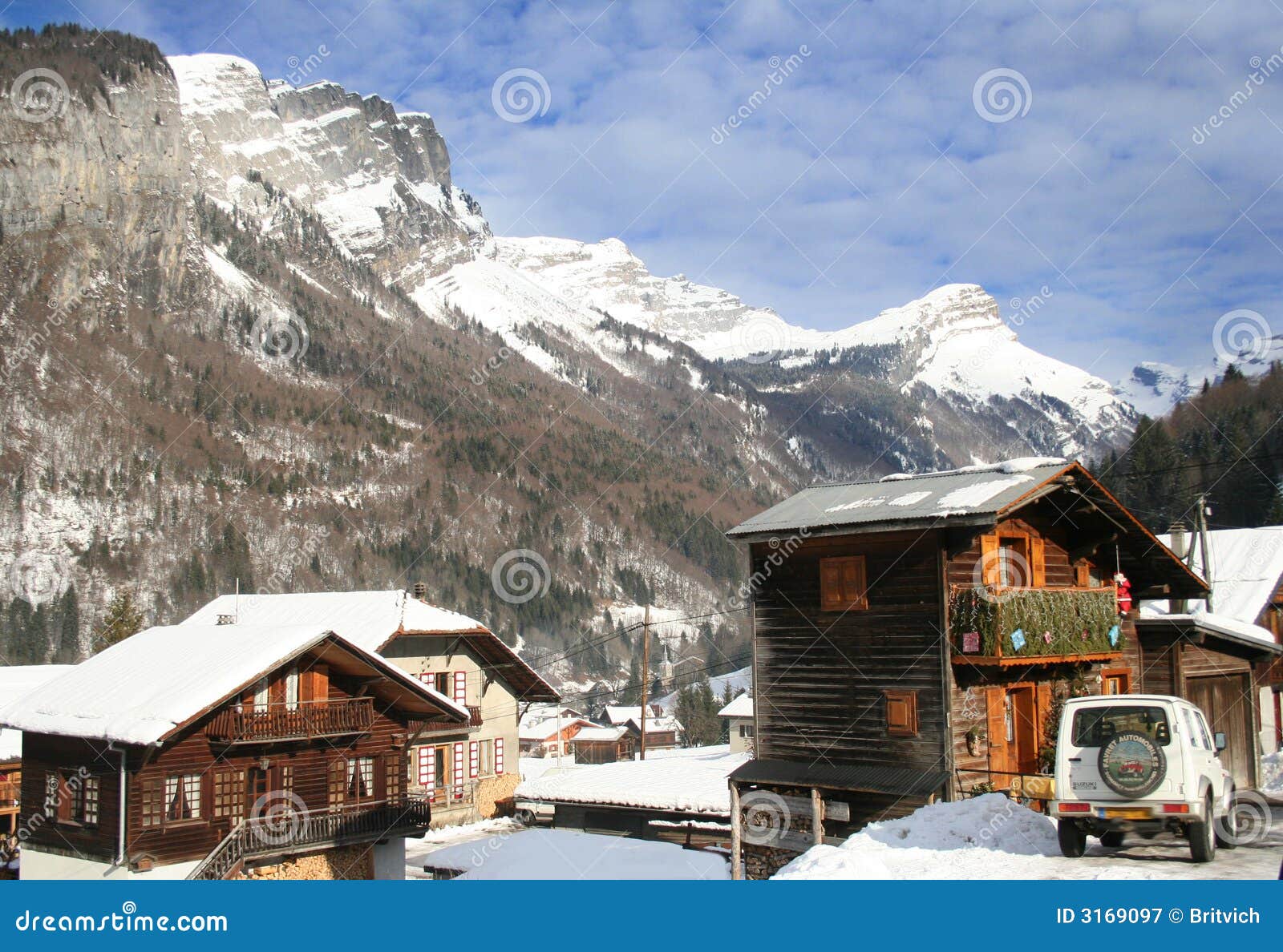 Alpine village stock image. Image of land, cloud, peaks - 3169097