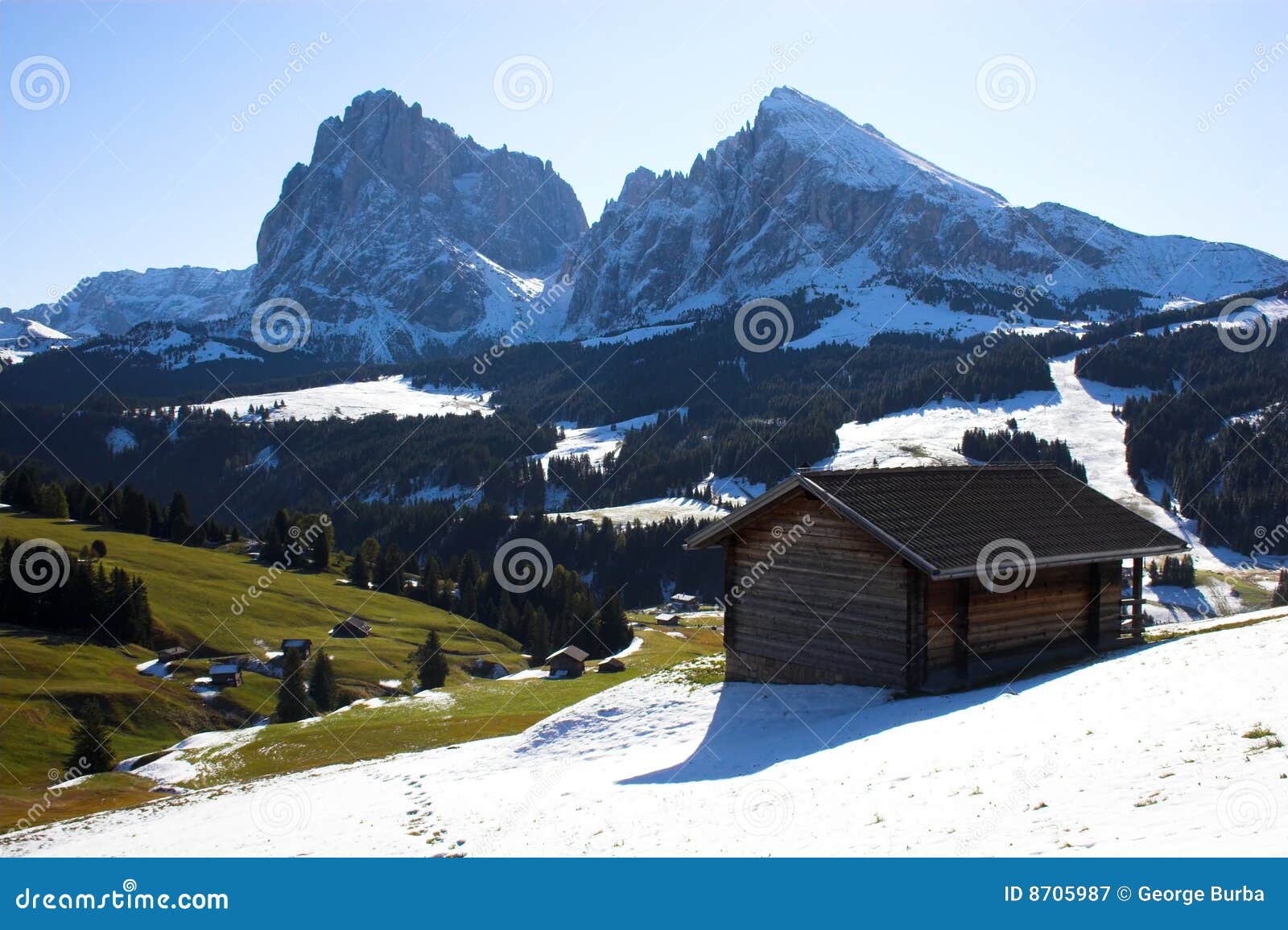 Alps and log house stock image. Image of beauty, terrain - 8705987