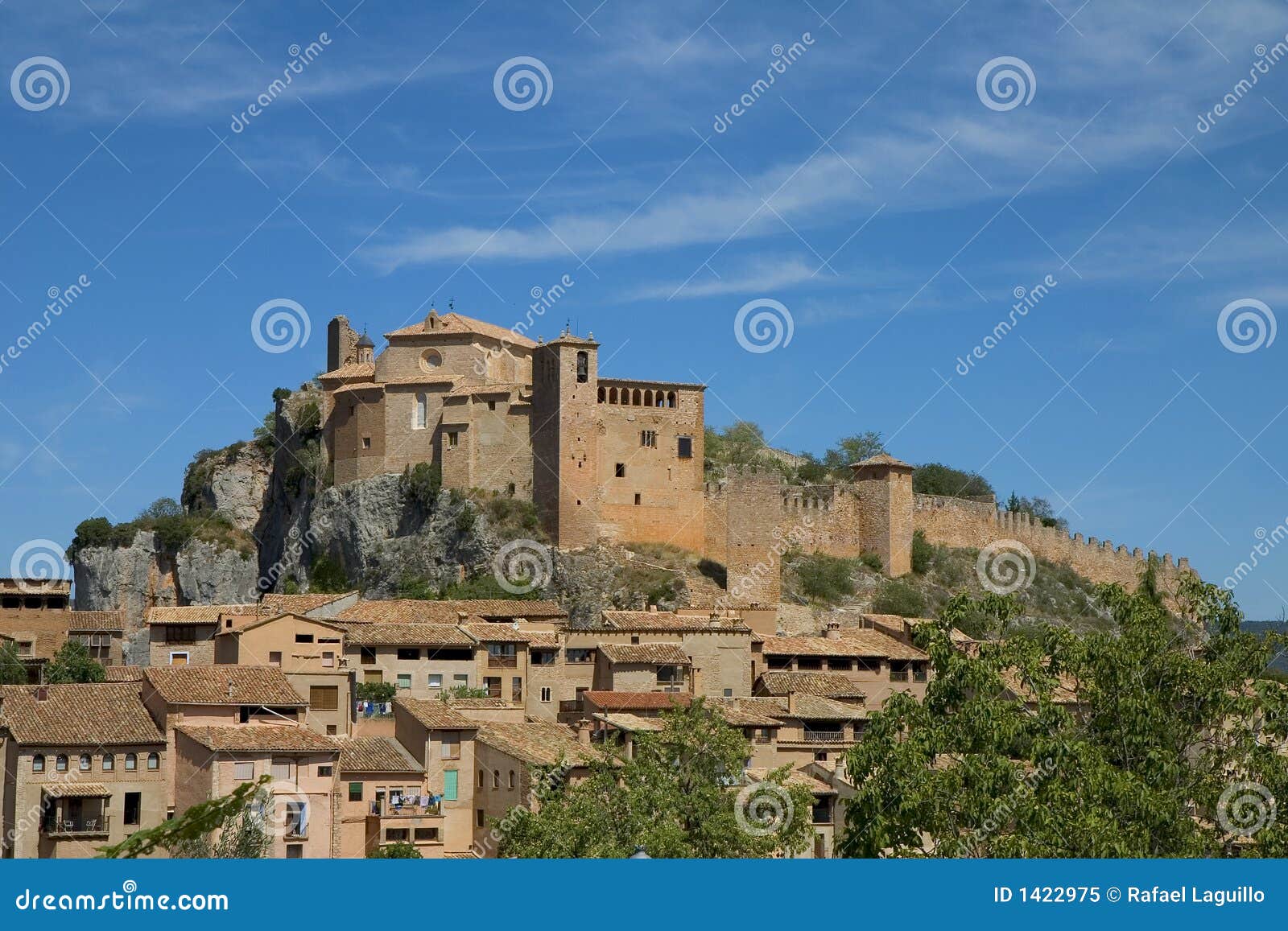 Alquezar, Huesca, Espagne image stock. Image du vieux - 1422975