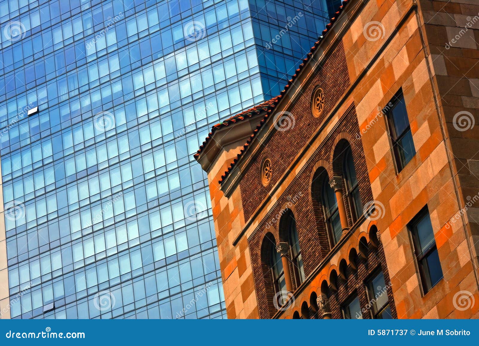 Alt und neu stockbild. Bild von fliese, materialien, büro - 5871737