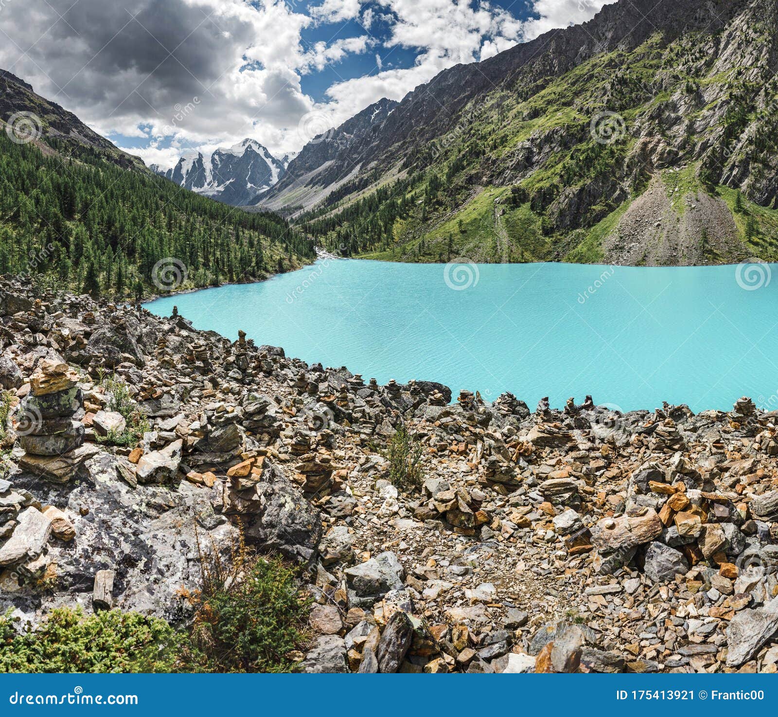 Altai mountain lake stock image. Image of sunny, siberia - 175413921