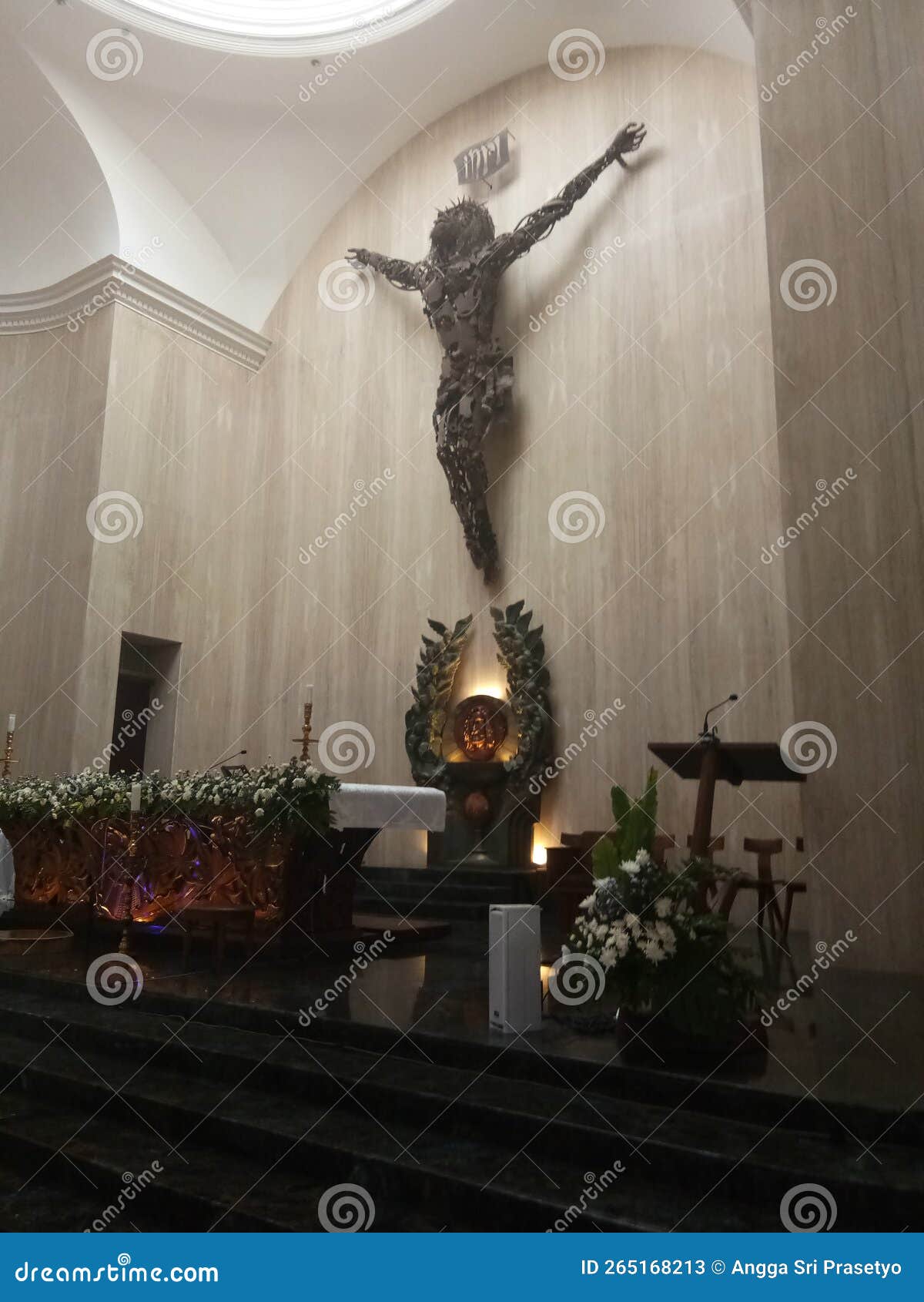 Altar Where To Offer Mass in the Catholic Church Stock Image - Image of ...