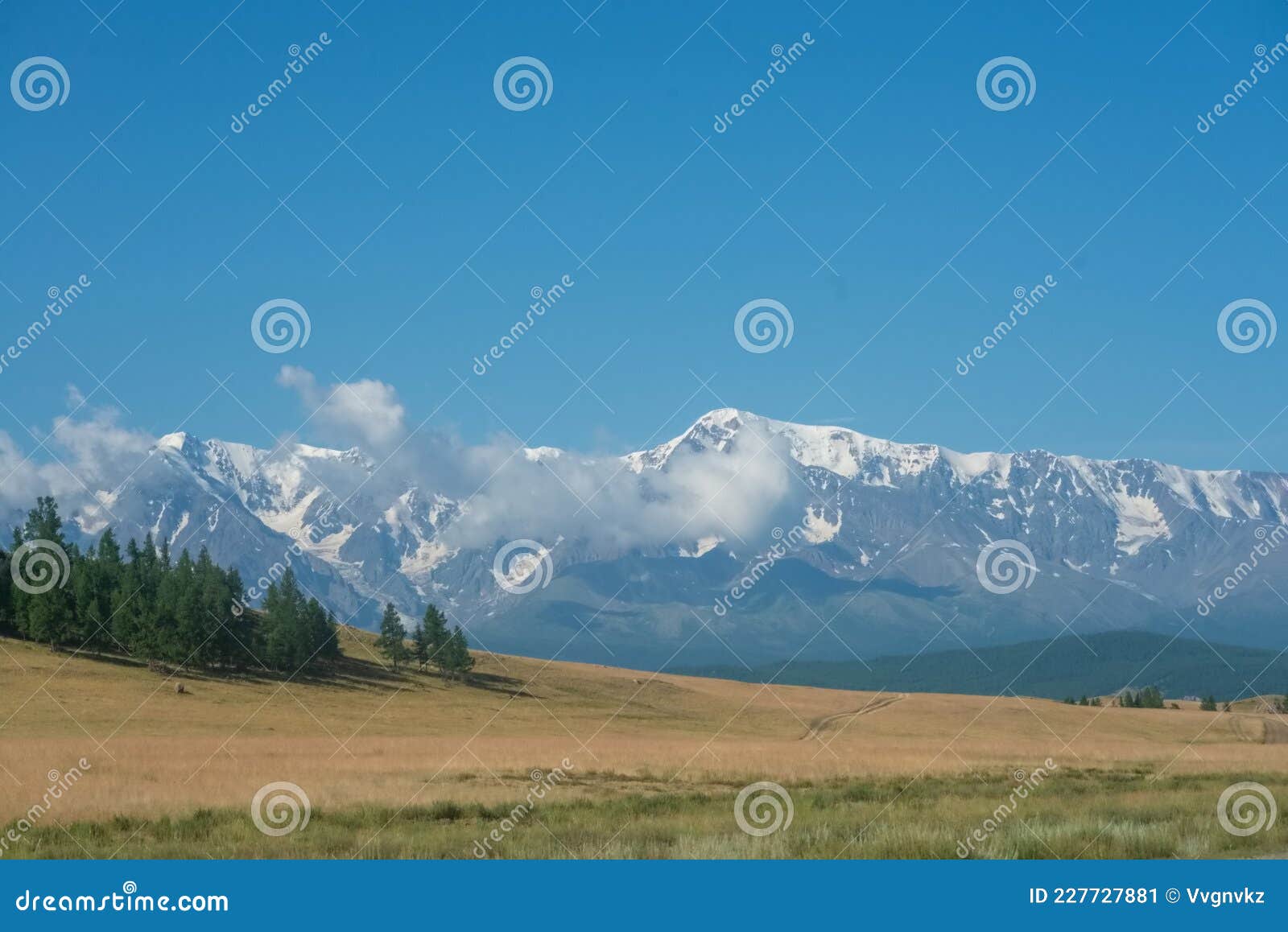 Altay Mountains and Kuray Steppe Stock Image - Image of scene, nonurban ...