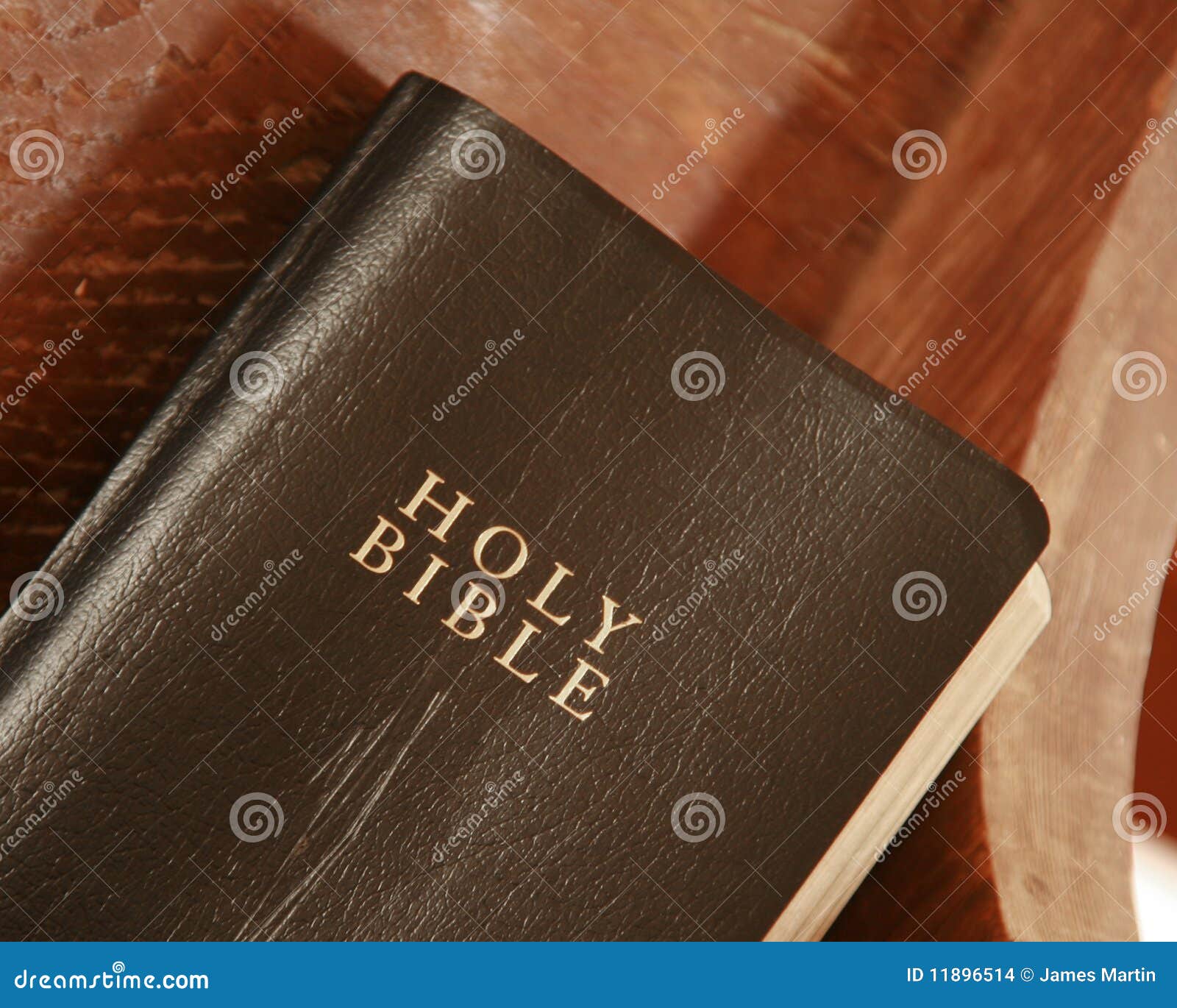Alte Bibel in Einer Kirchebank Stockfoto - Bild von heilig, gott: 11896514