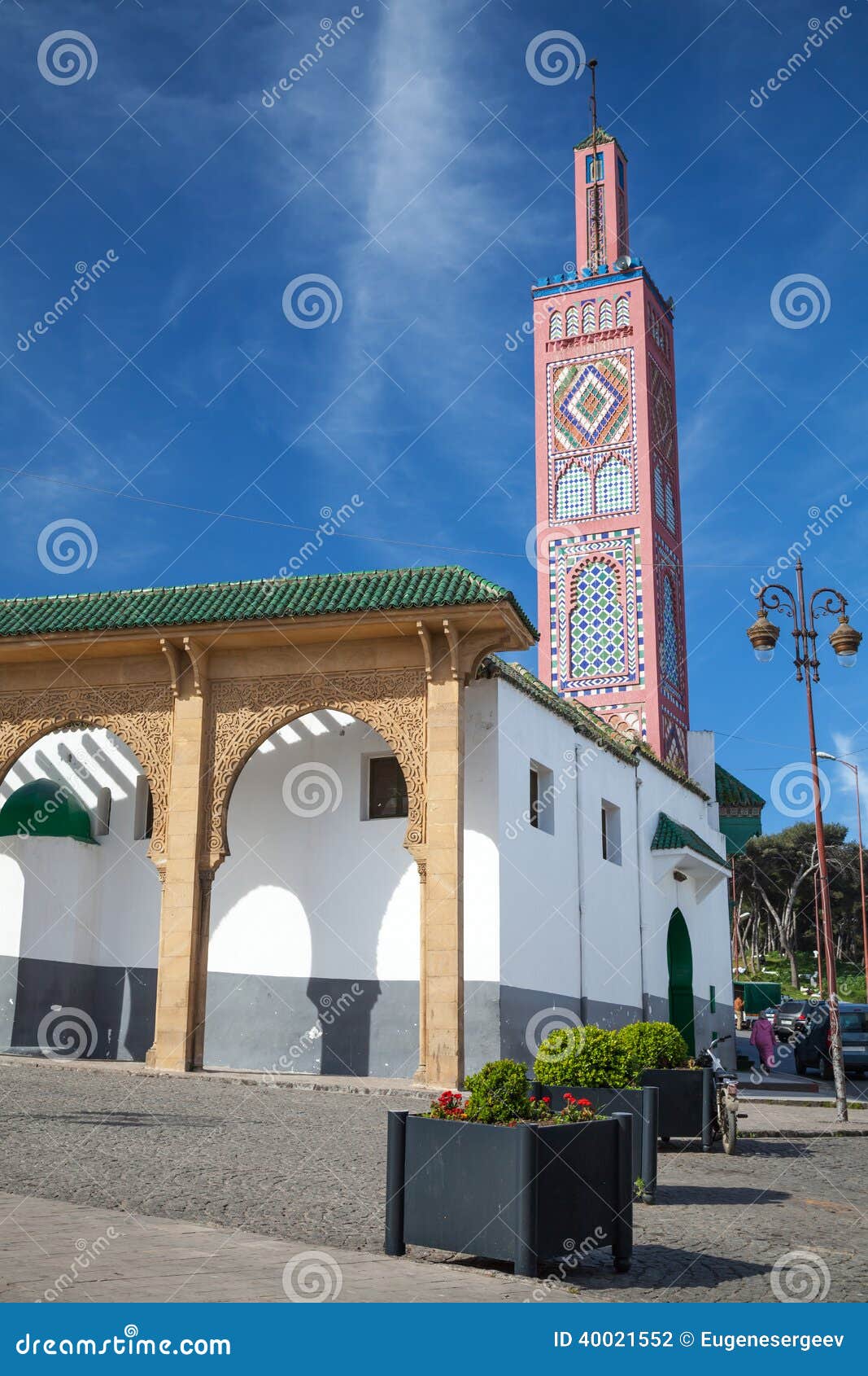 Alte Bunte Moschee in Tanger, Marokko Stockfoto - Bild von osten, erbe ...