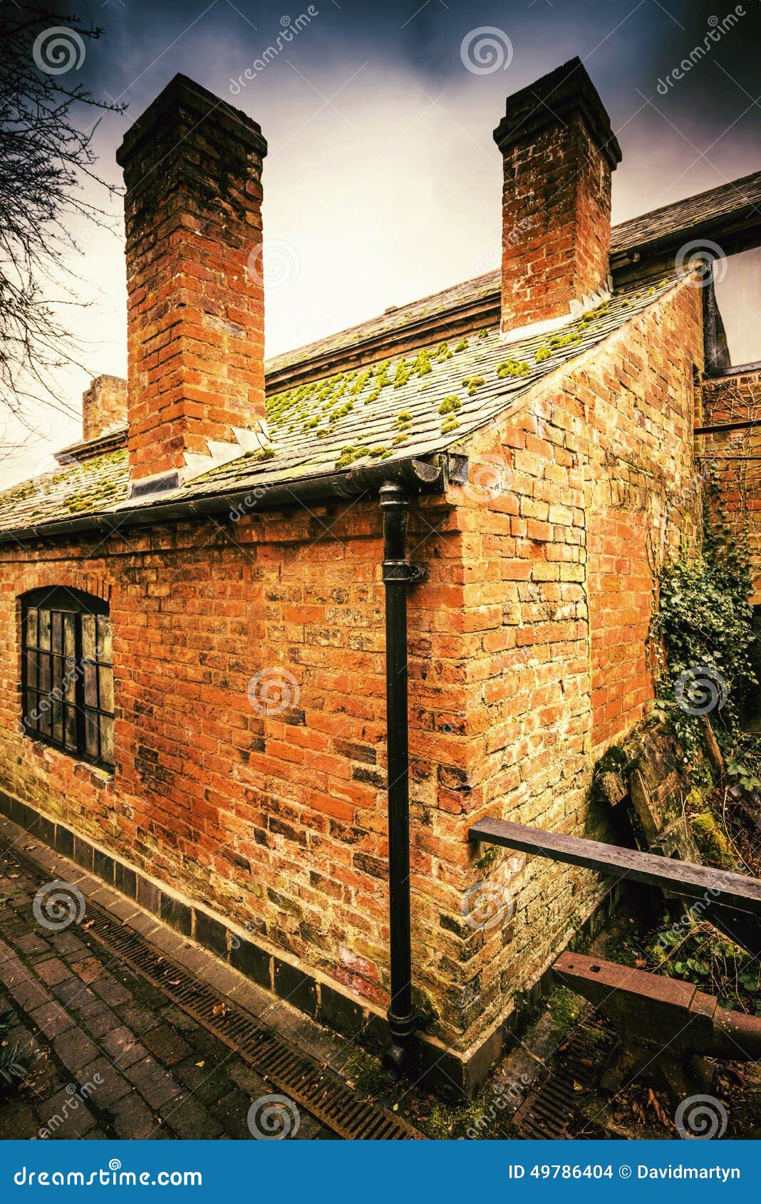 Alte Fabrik stockfoto. Bild von tausendstel, fabrik, geschichte - 49786404