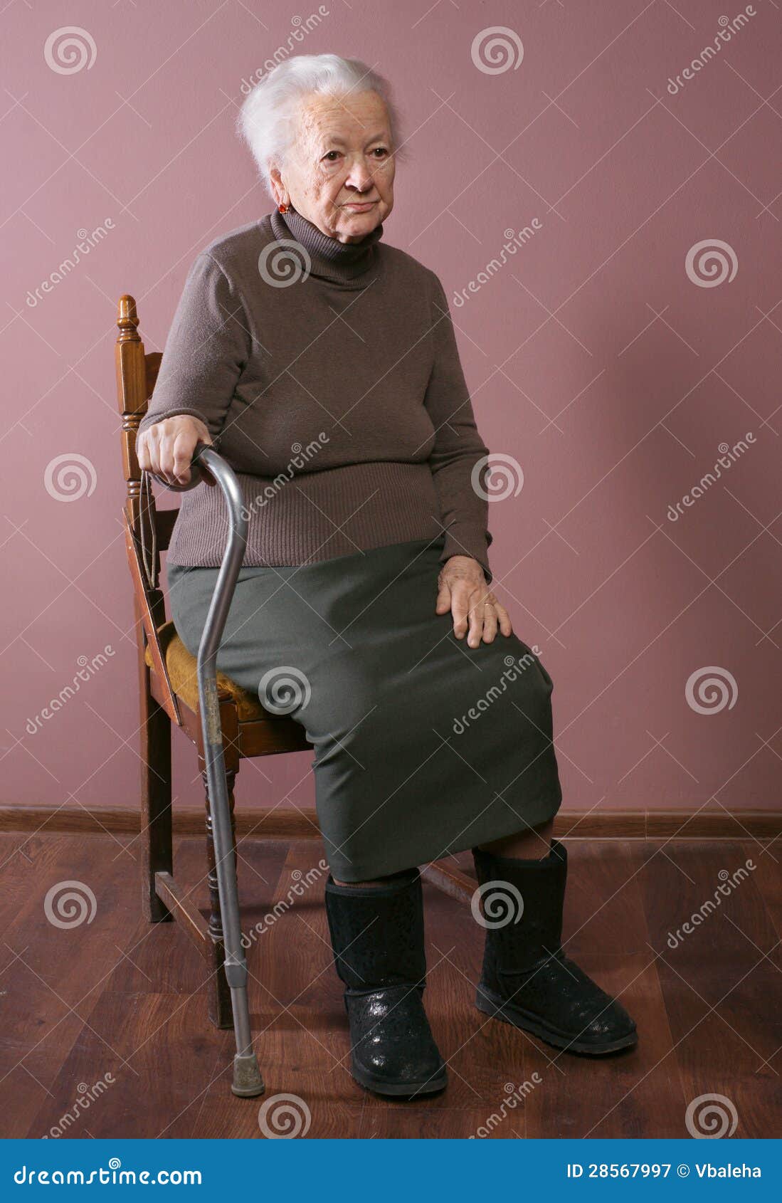 Alte Frau stockbild. Bild von leid, alter, inselbewohner - 28567997