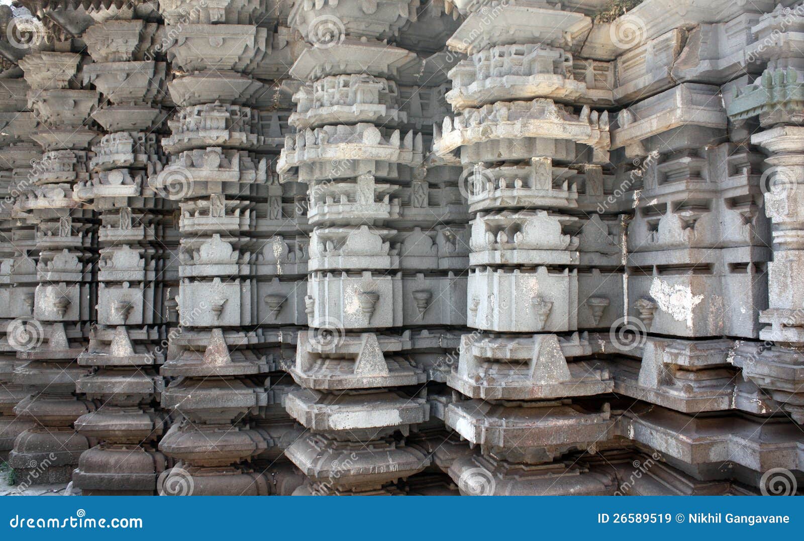 Alte indische Architektur stockbild. Bild von kunstfertigkeit - 26589519