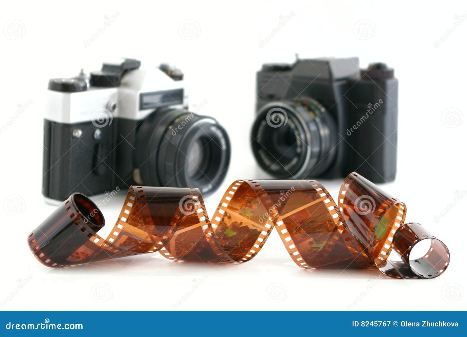 Alte Kamera und Film stockbild. Bild von farbe, kamera - 8245767