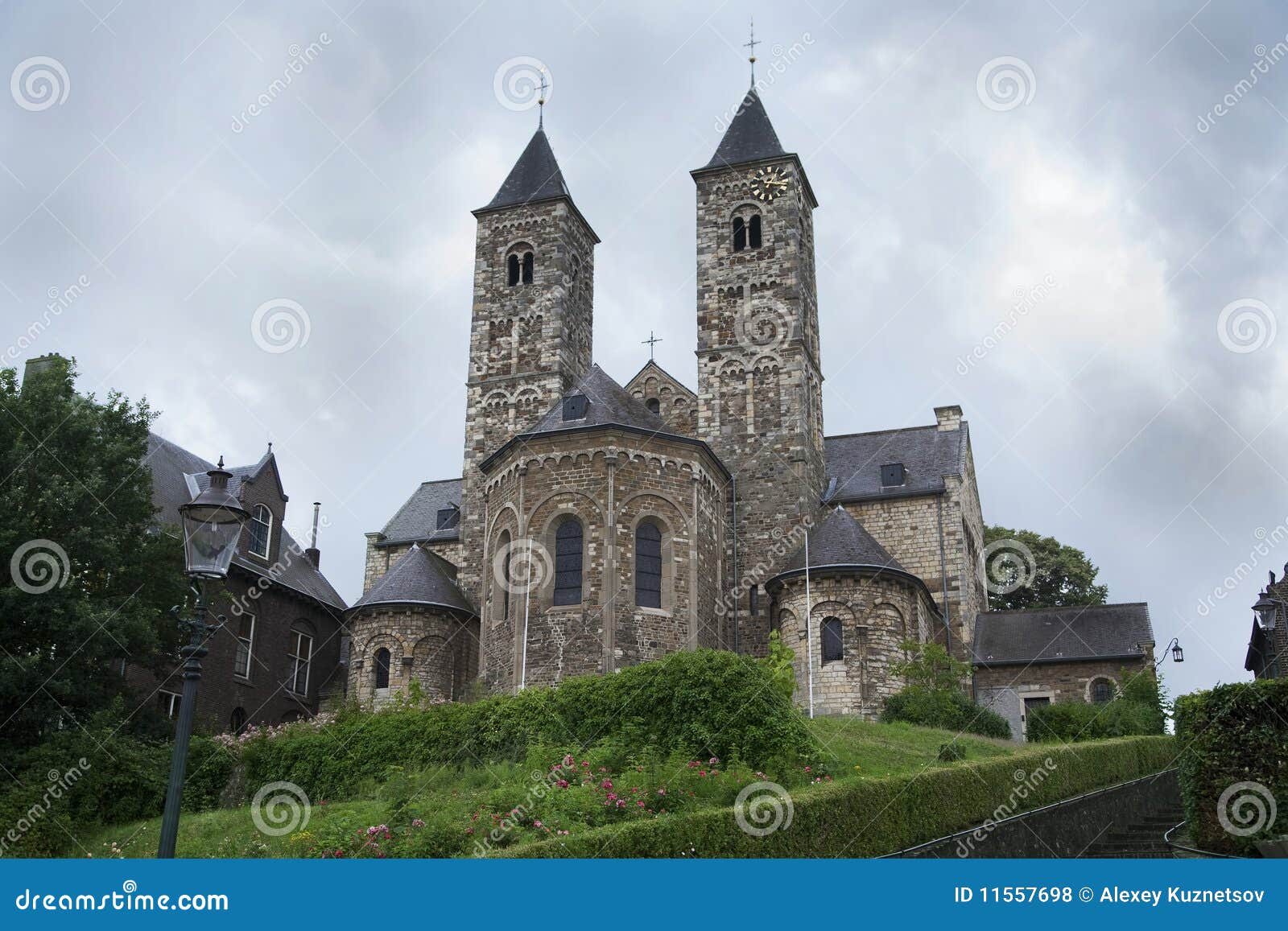 Alte Kirche stockfoto. Bild von denkmal, zieleinheiten - 11557698