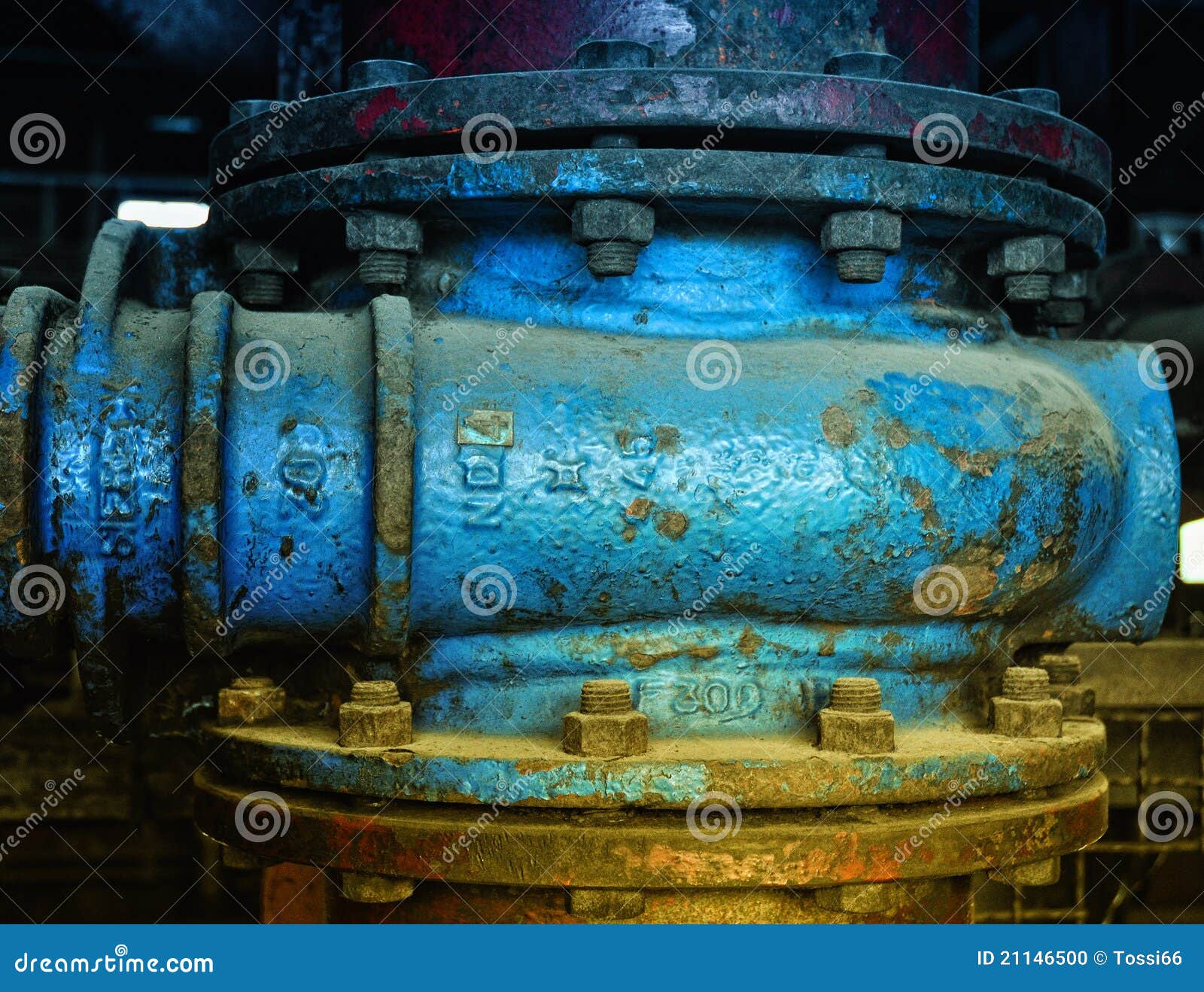 Alte Pumpe stockfoto. Bild von wasser, schraube, altern - 21146500