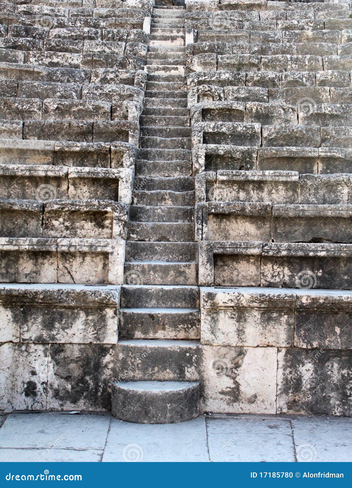 Alte Römische Theater-Treppen Stockfoto - Bild von ruinen, israel: 17185780