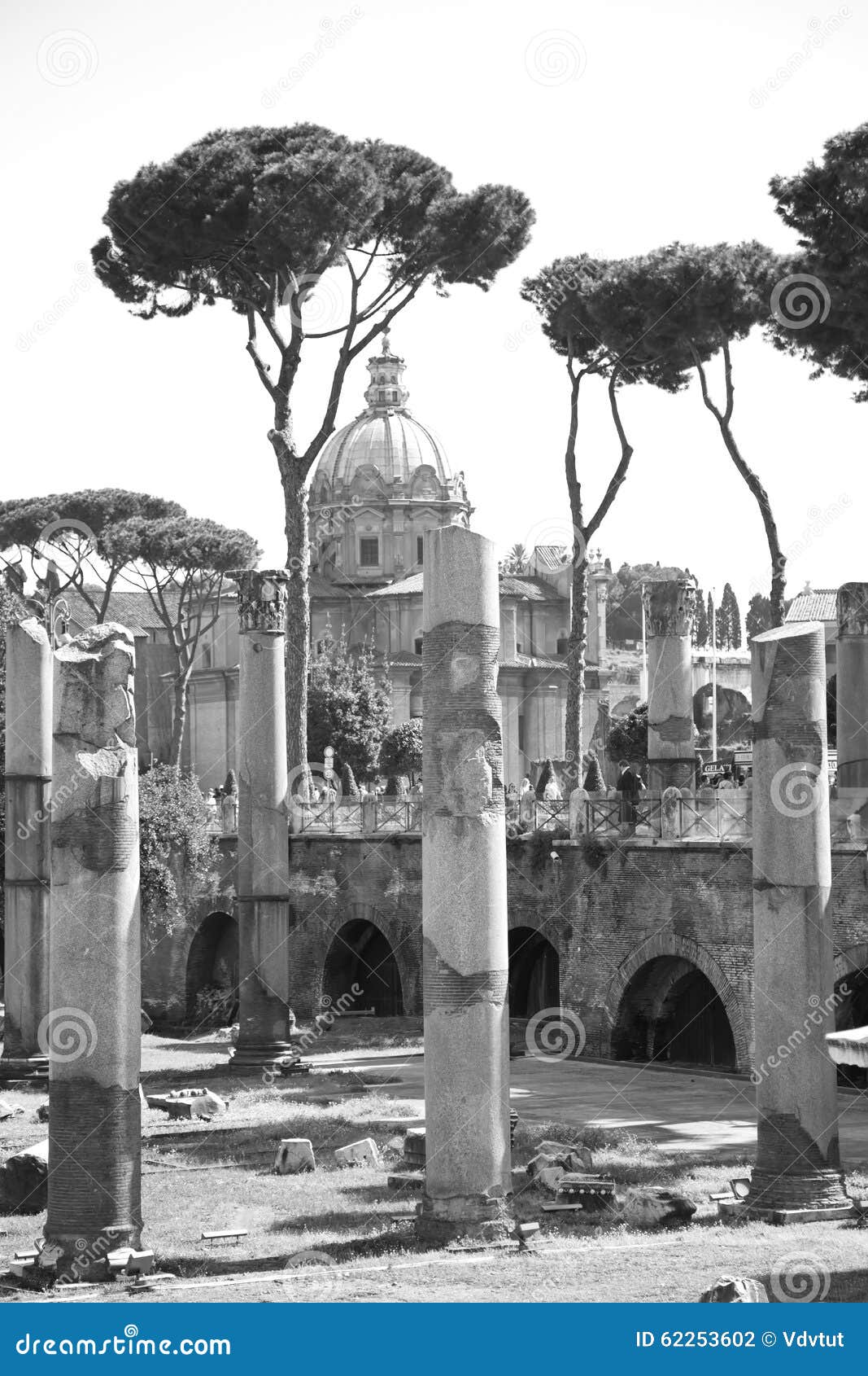 Alte Rom-Architektur, Rom stockfoto. Bild von aufsatz - 62253602