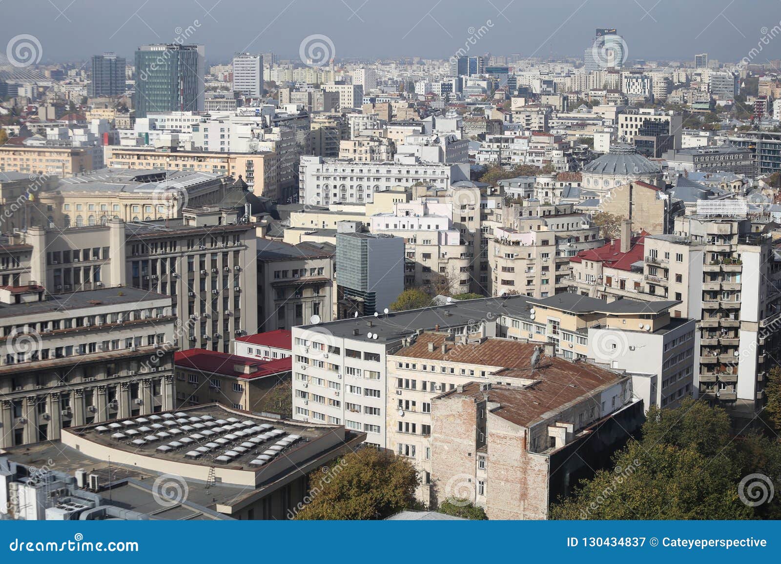 Alte Stadt Bukarest redaktionelles stockfotografie. Bild von ...