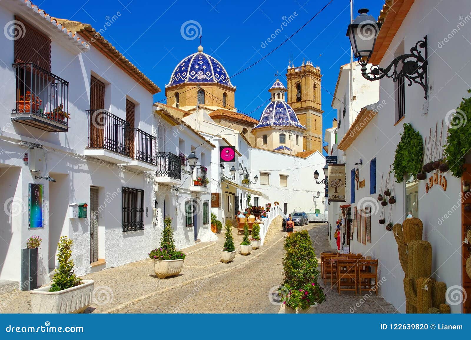 Altea Op Costa Blanca, Spanje Stock Foto - Image of koepel, zomer ...